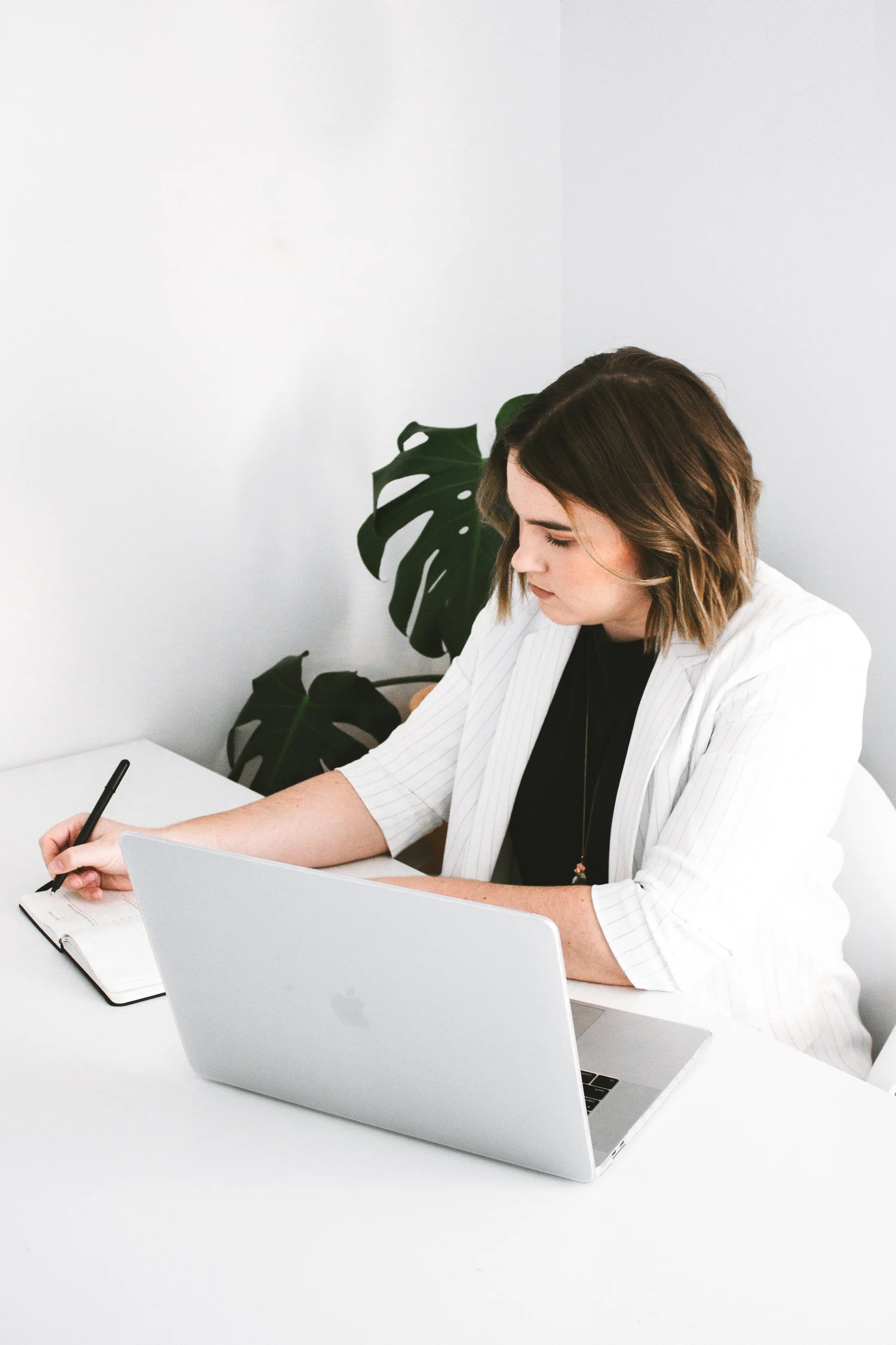 Emily Banks Creative - Brand Strategy & Graphic Design