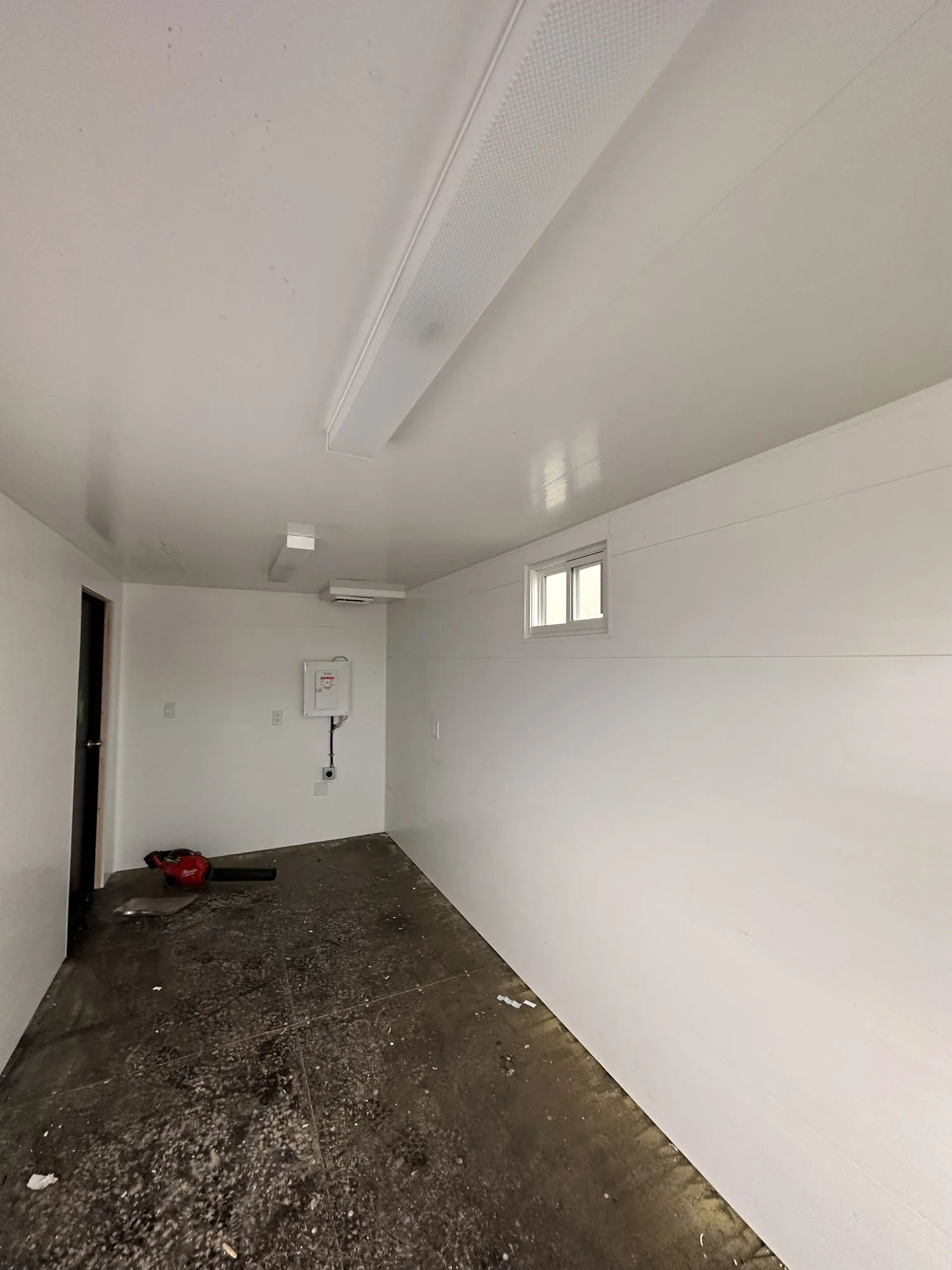 20' Shipping Container – Insulated & Wired — Eastern Slopes Containers