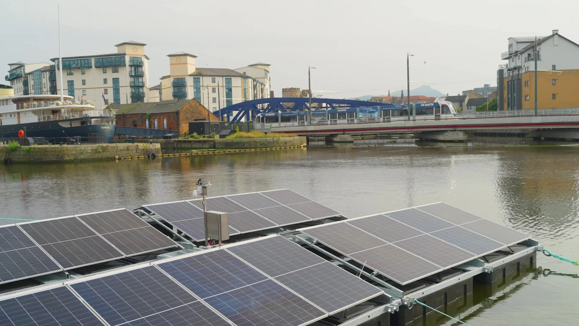 ‘Sunshine on Leith’ powers Forth Ports HQ with Nova’s Floating Solar Technology — Nova ...