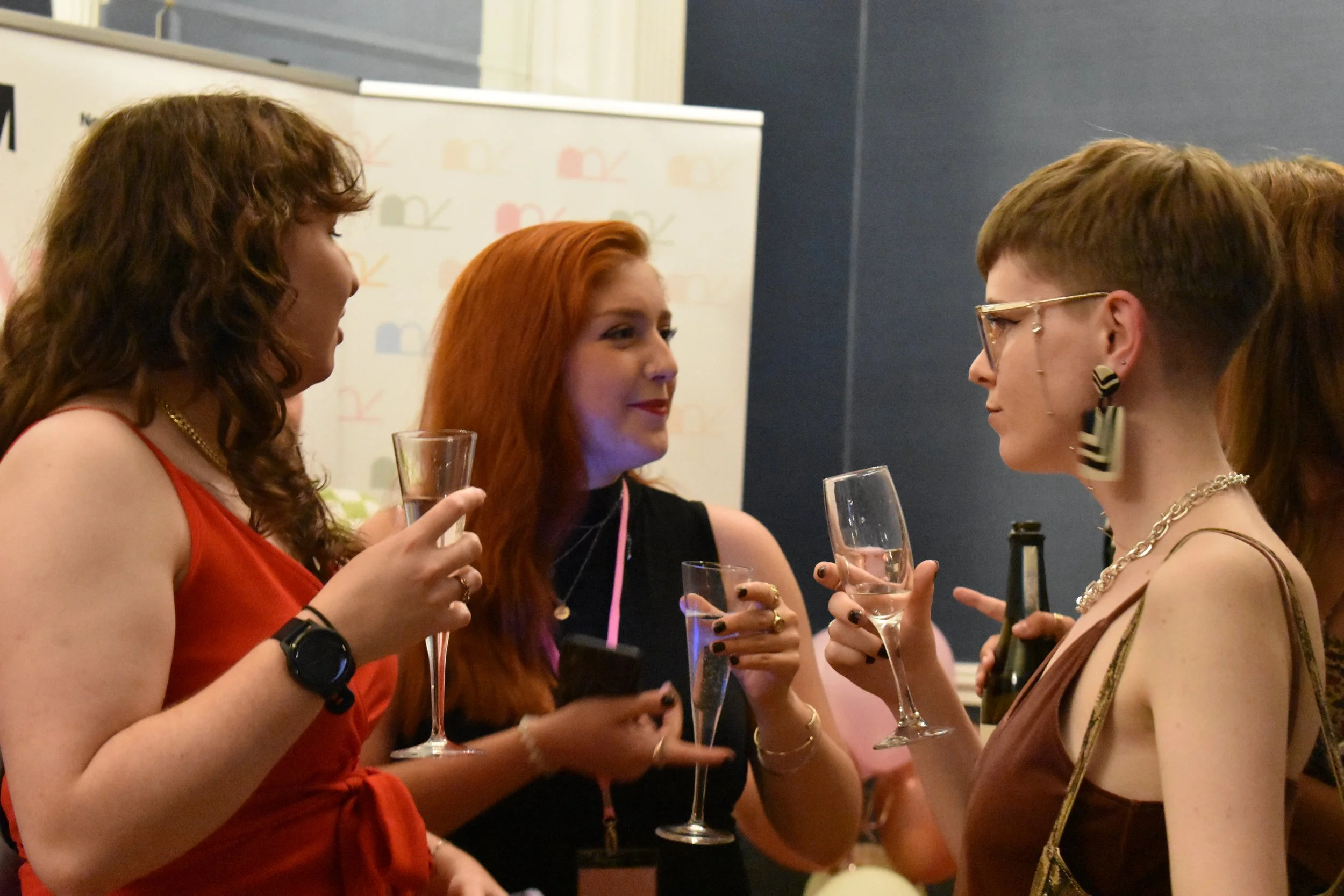 Women X - Getting to the festival — rianne pictures