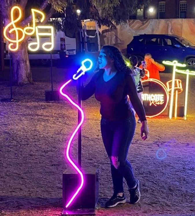 Neon Play the Music — Volter International