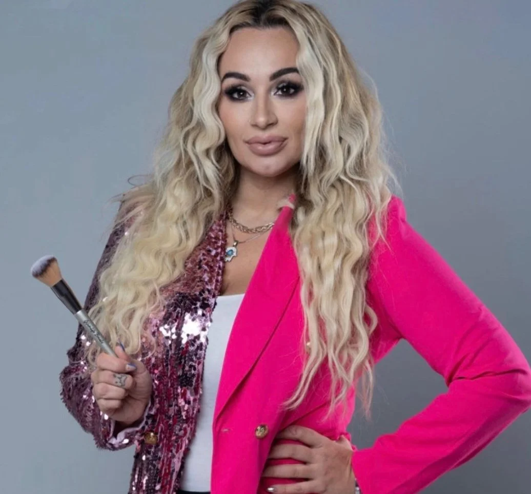 About 1 — BELLA Media + Co.