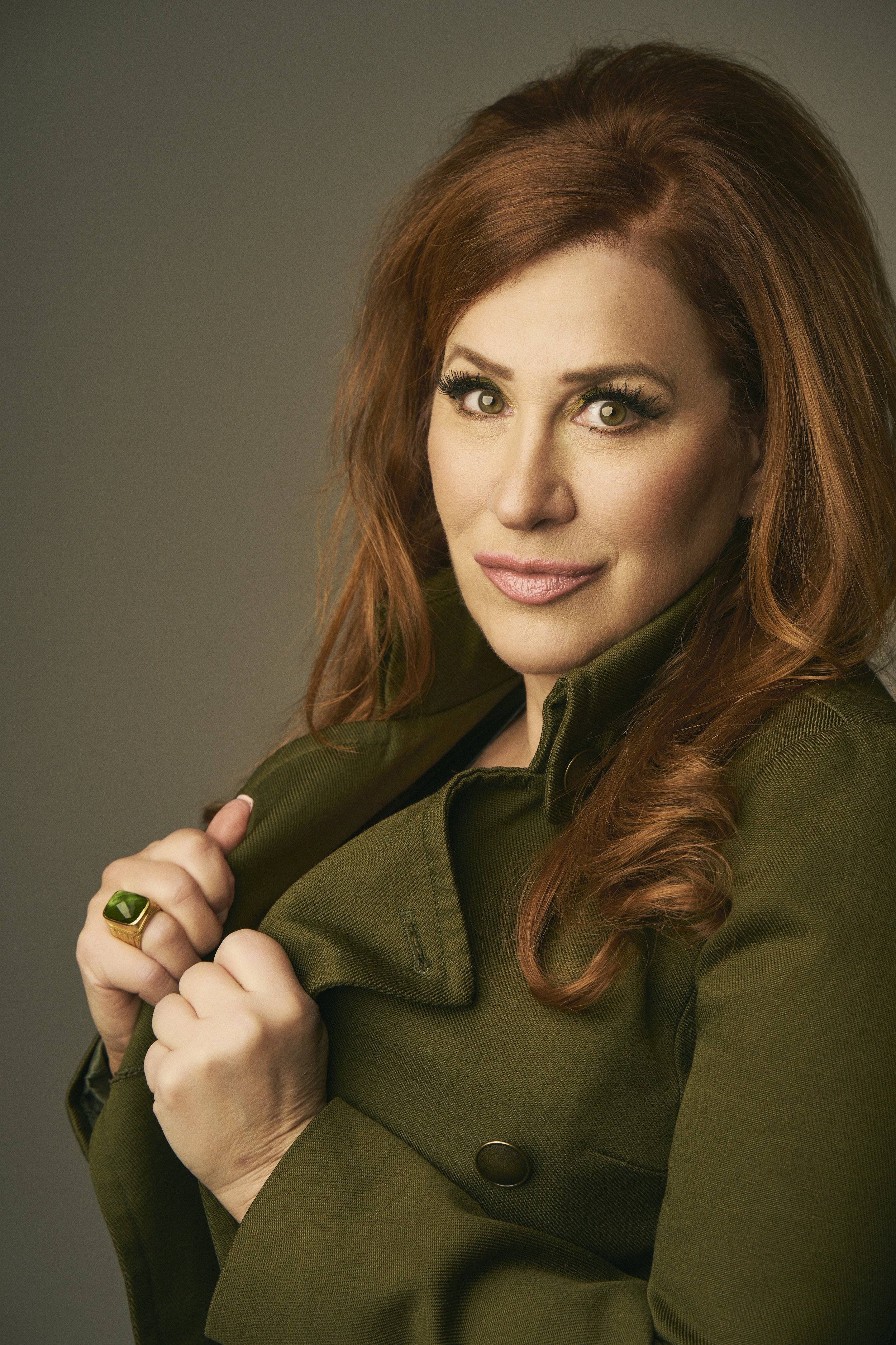 Lisa Ann Walter: Versatility and Relentless Work Ethic — BELLA Media ...