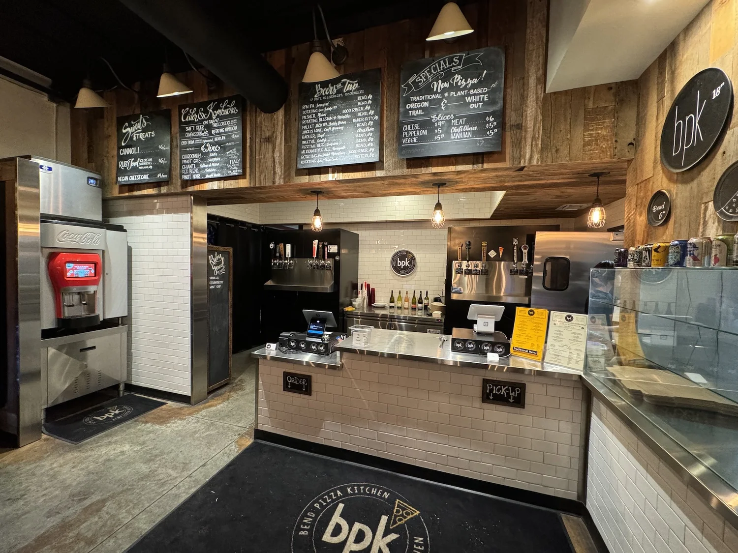 Bend Pizza Kitchen: Artisan Pies with a Local Twist in NWX — Bellflower ...
