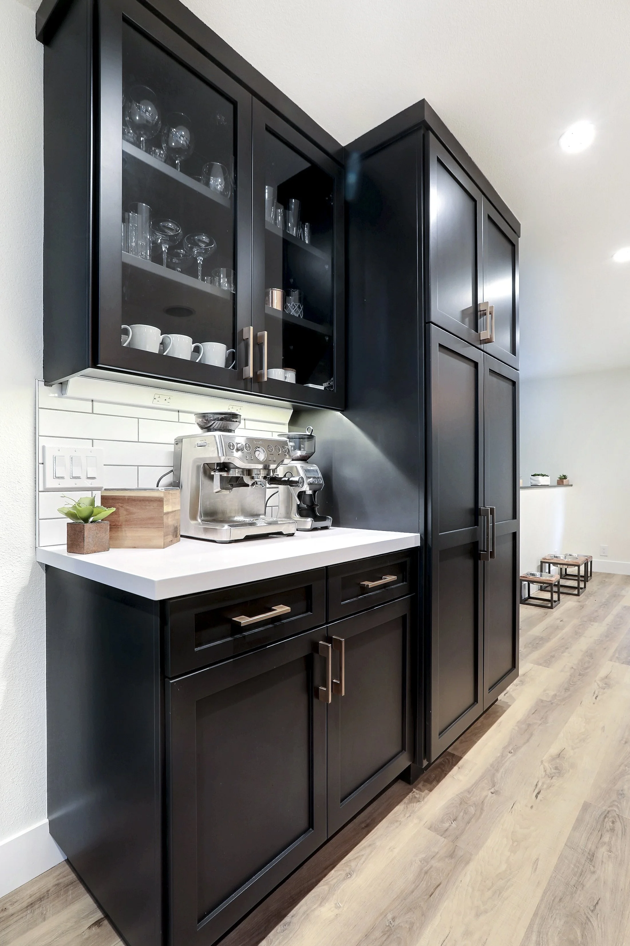 Larger Than Life Kitchen: A Big Space Renovation | E.L. Designs ...