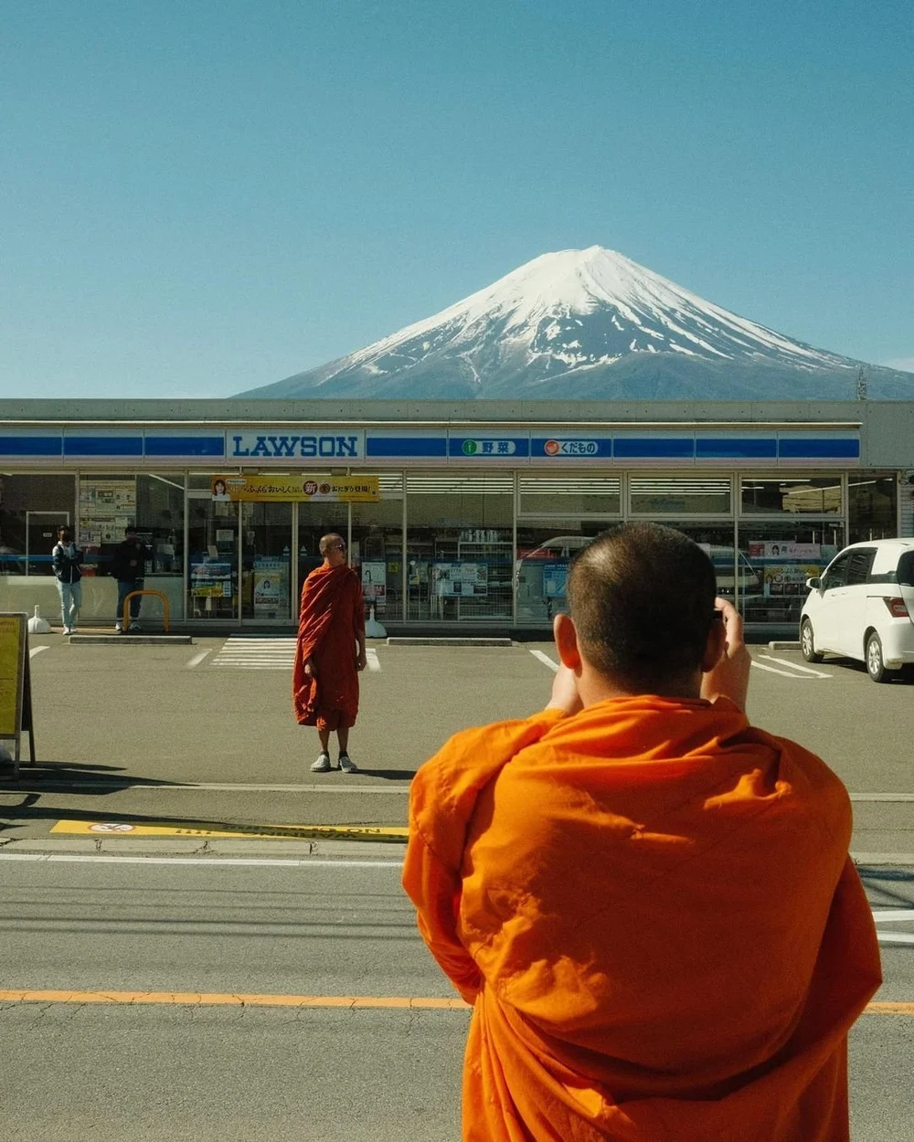 Iconic Fuji-Lawson View Blocked: Response to Overtourism │Yokogao Magazine