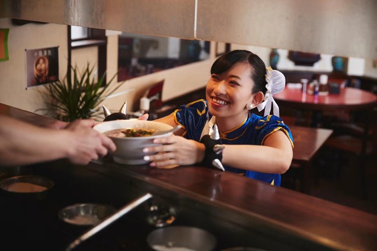 Yuka Kuramochi Cosplays as Chun-Li from Street Fighter │Yokogao Magazine