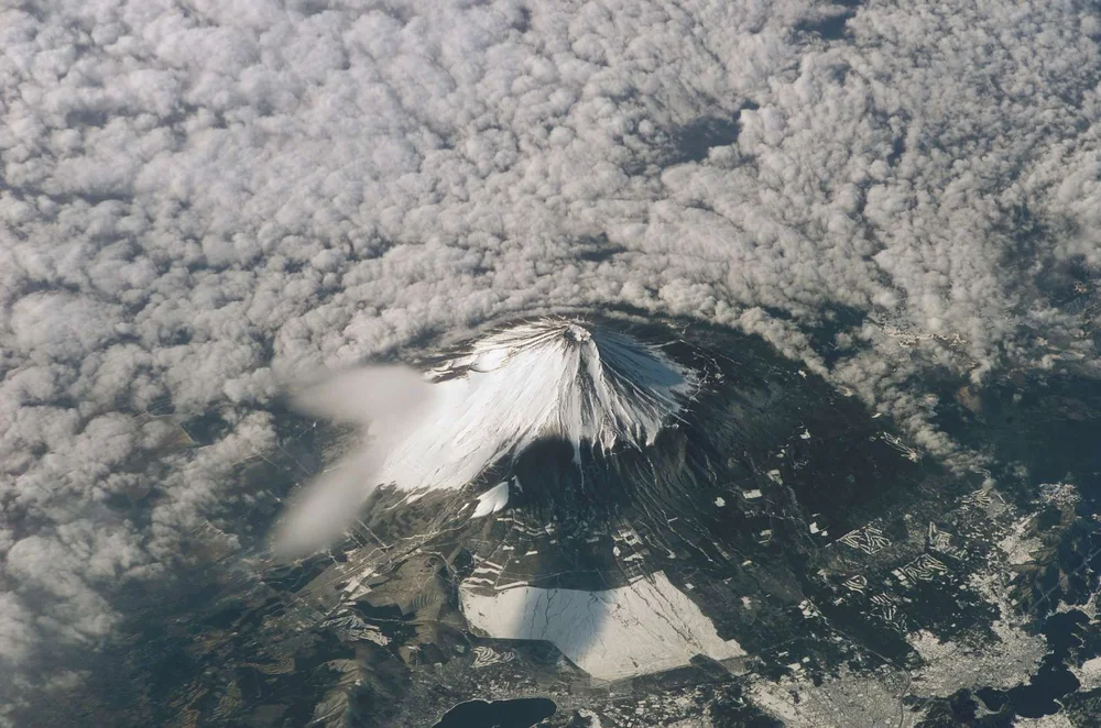 Mount Fuji from Space │Yokogao Magazine
