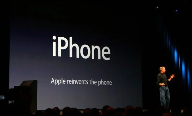 Apple’s tone of voice (analysis & examples)