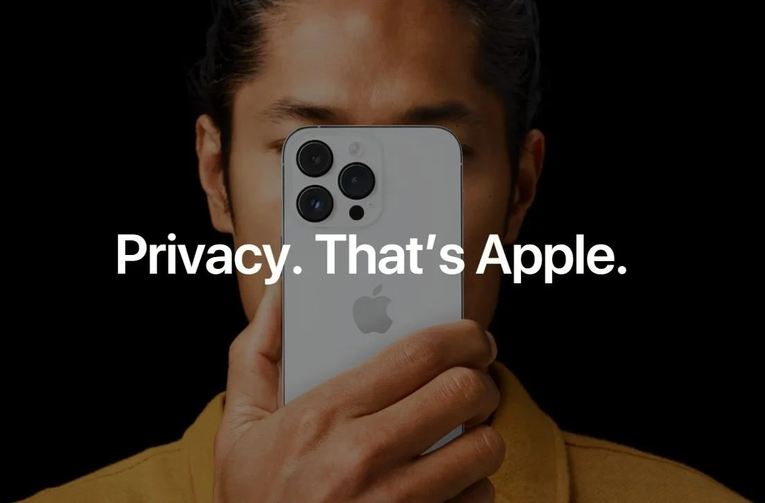 Apple’s tone of voice (analysis & examples)