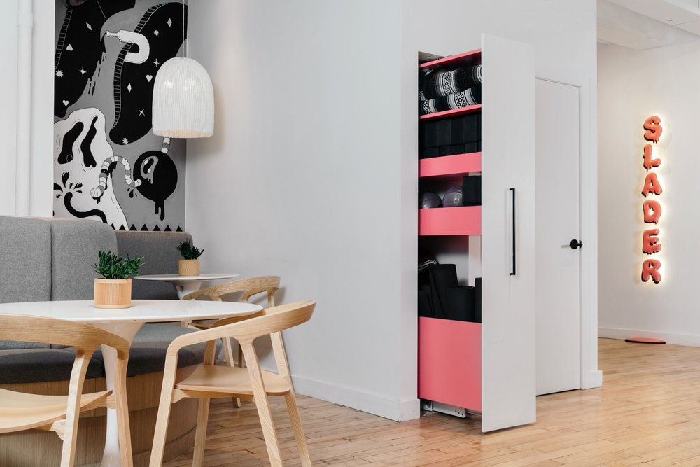 Slader — Hyphen & Co