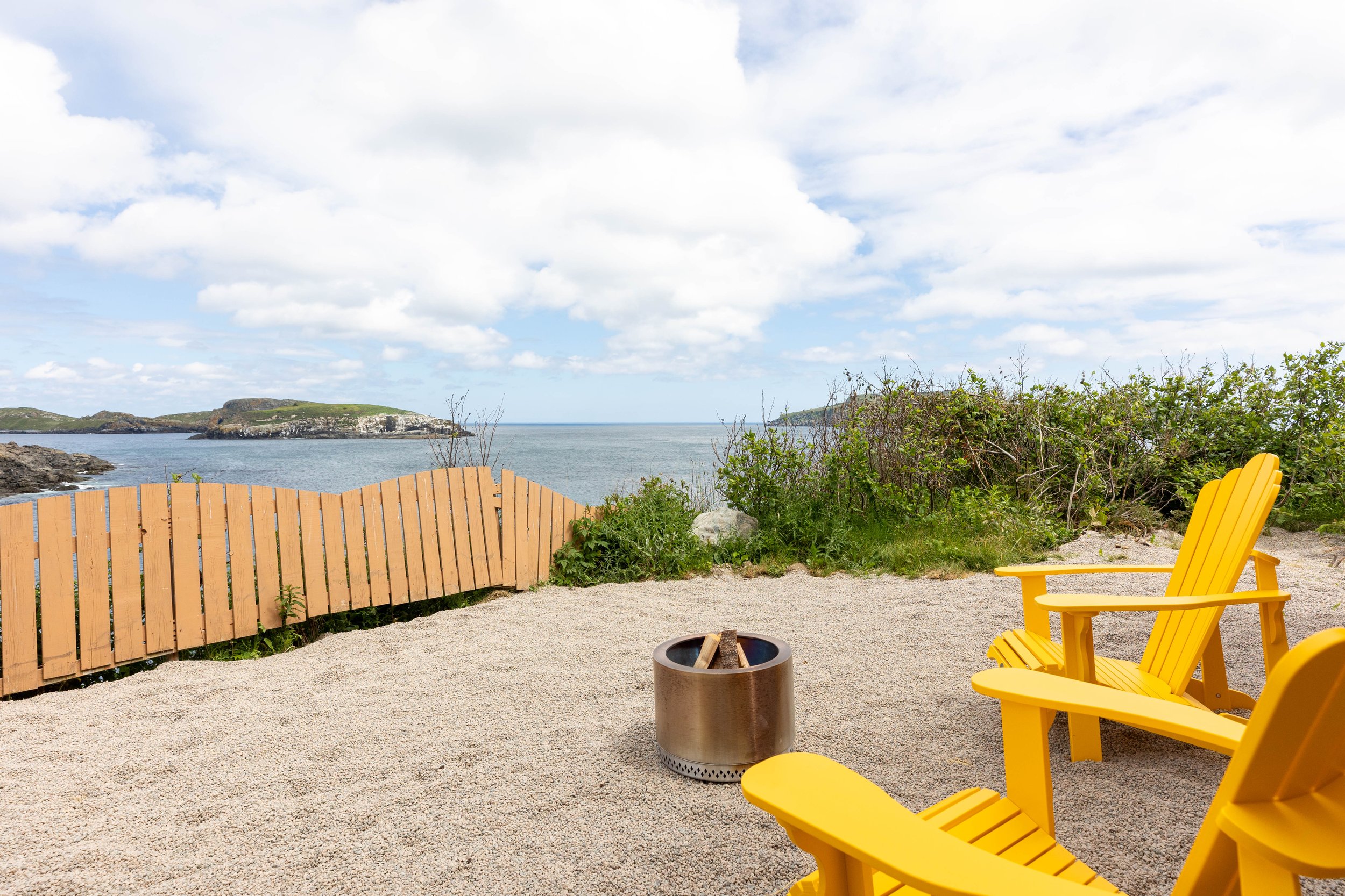 Seaside Detached Cottage — Cliffs Edge Retreat