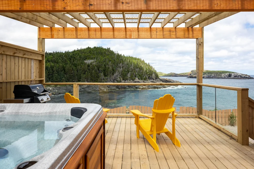 Seaside Detached — Cliffs Edge Retreat