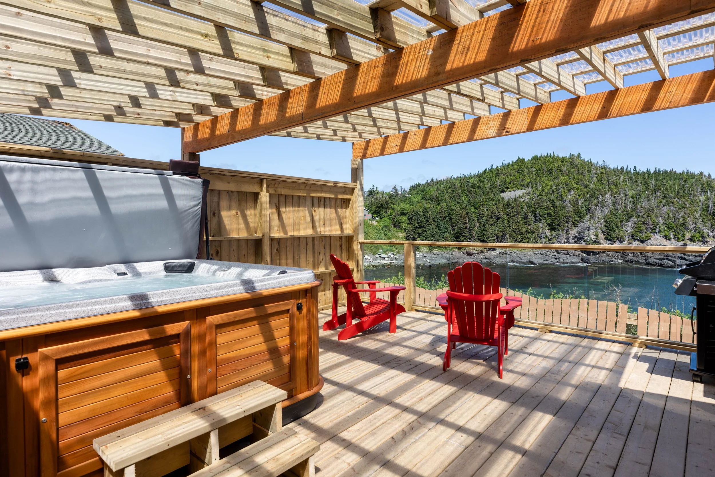 Seaside Detached Cottage — Cliffs Edge Retreat