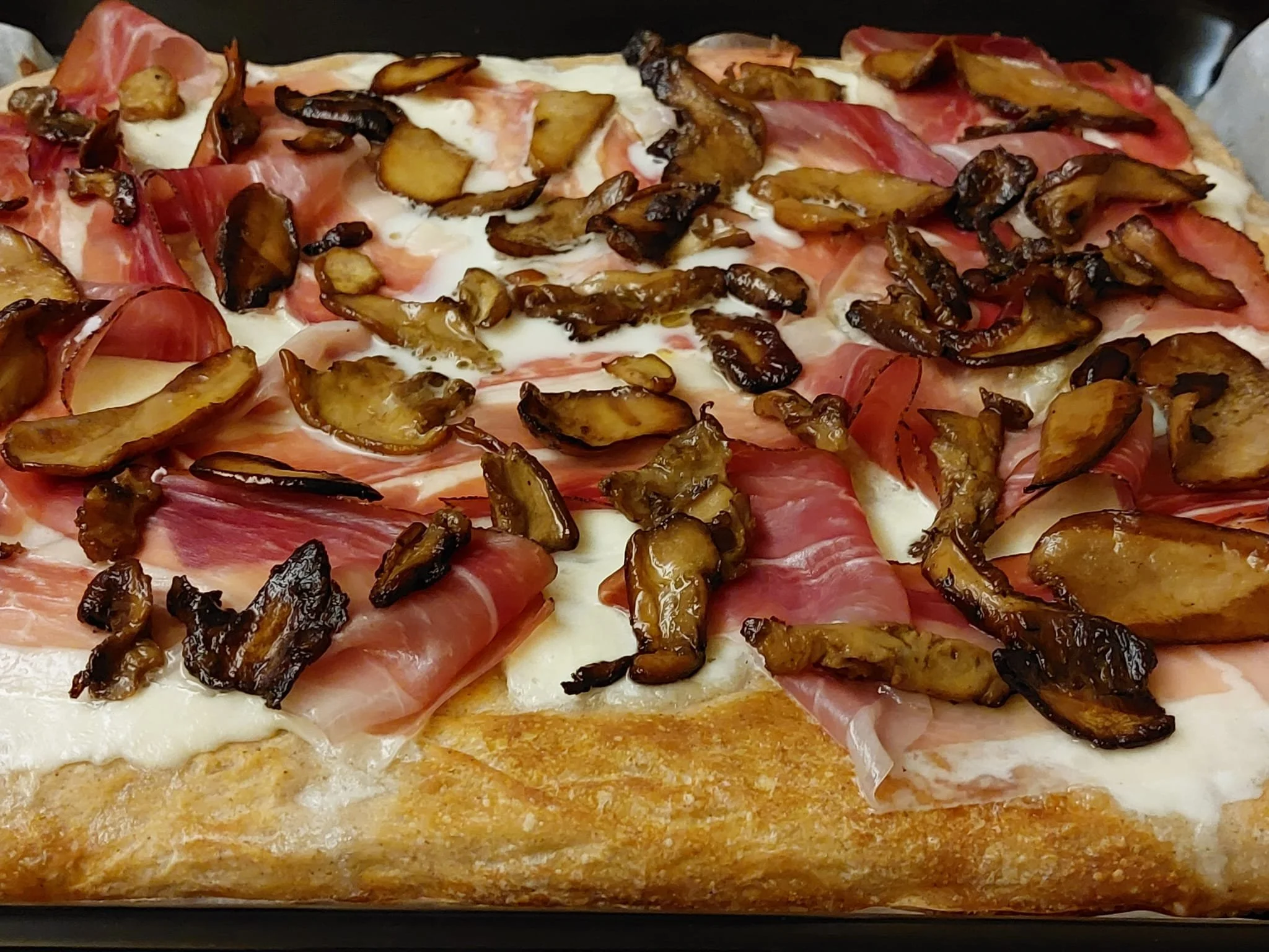 Pizza con Speck e Funghi Porcini: Ricetta Autentica e Saporita — Zia ...
