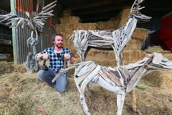 Roderick Hall — Athol Gallery