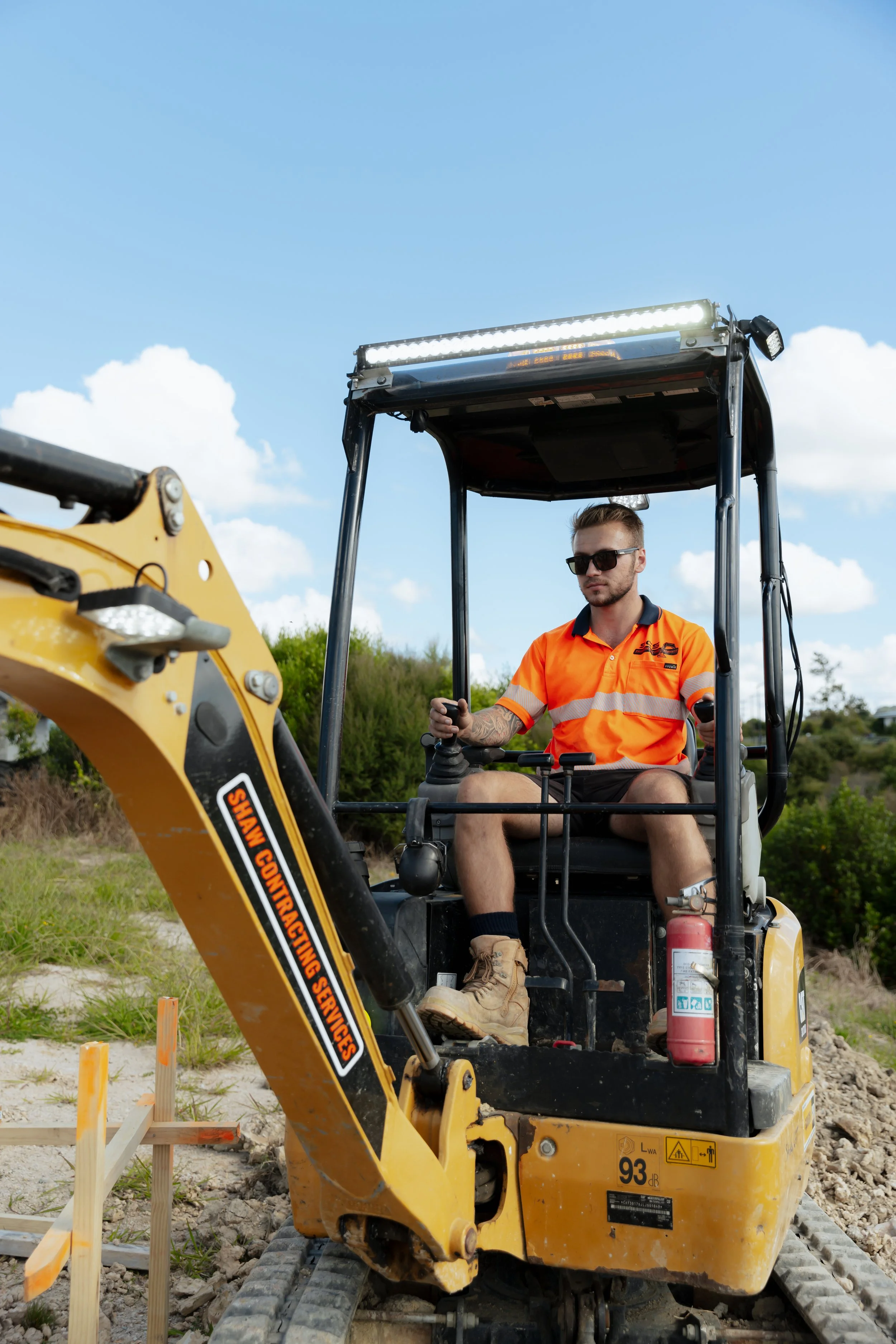 Shaw Contracting Services LTD Rodney | Earthmoving | Landscaping ...