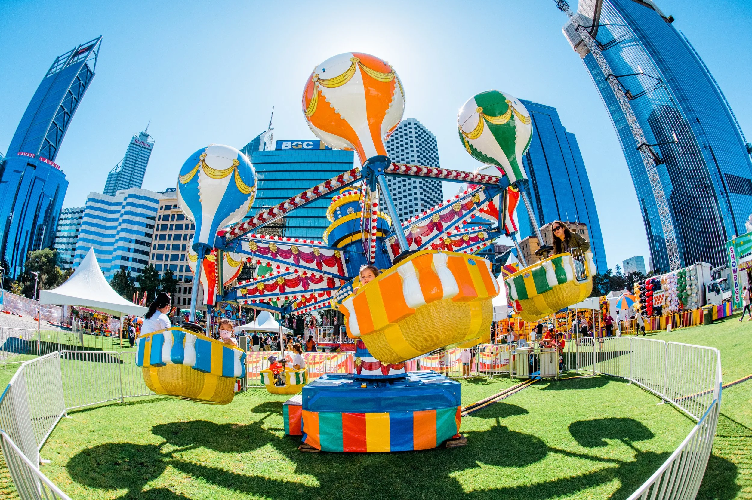 Fiesta Balloon — Carnival Amusements