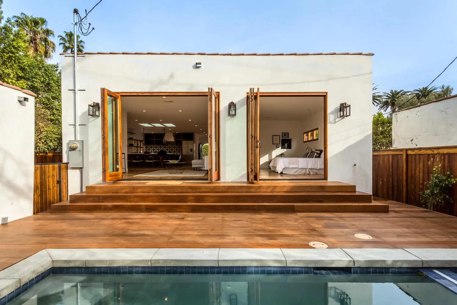 455 Crescent Heights — MOUNTE