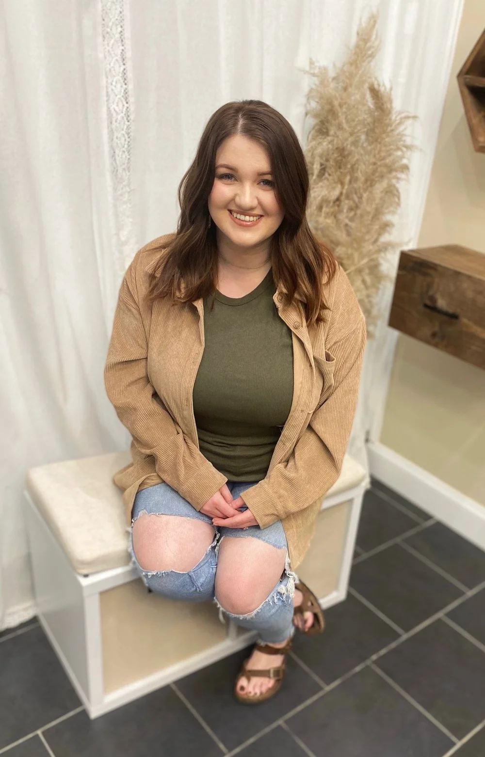 West Town Service Providers — Elite Suites Salon Studios