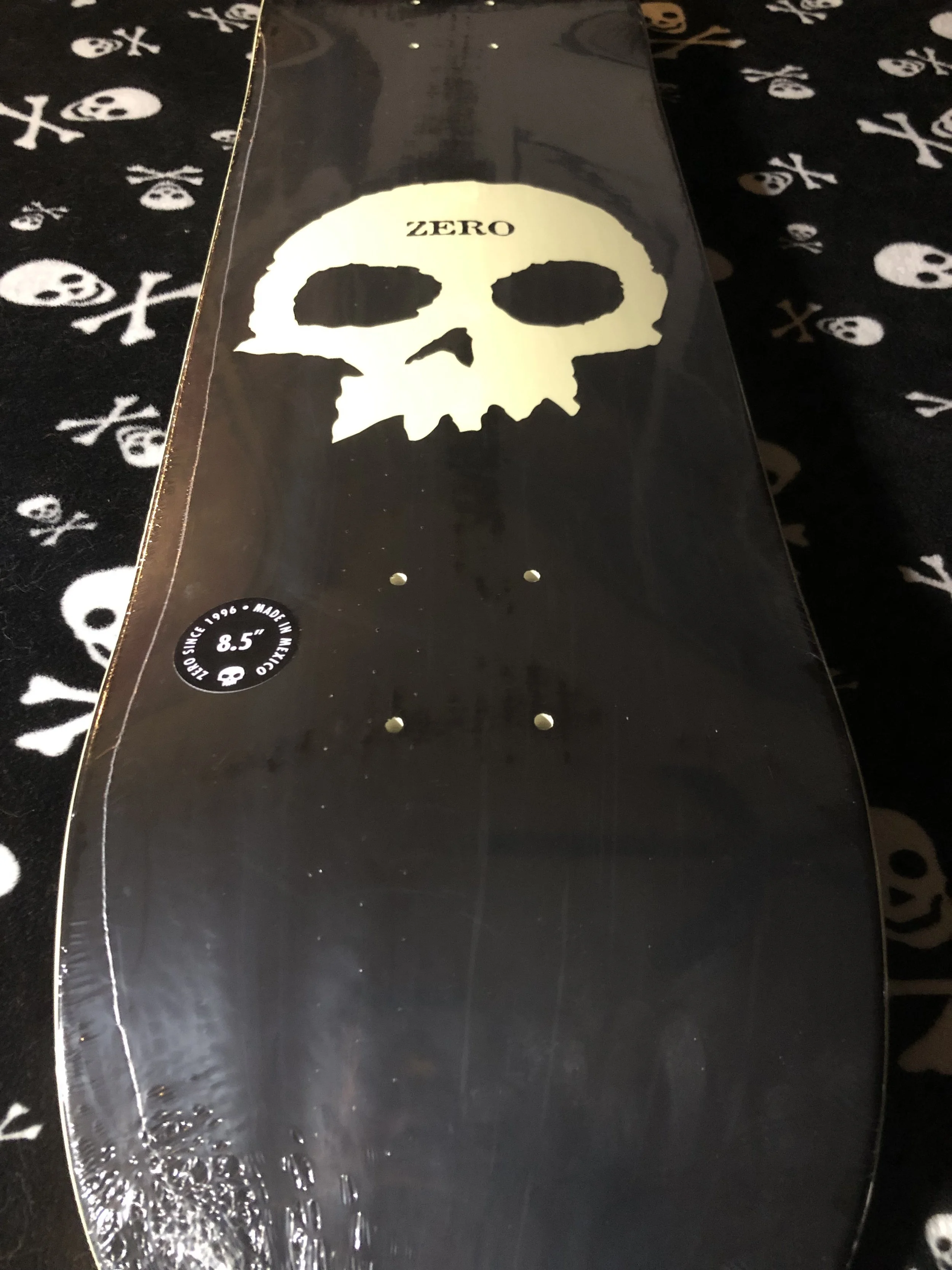 ZERO~ GITD SINGLE SKULL SKATEBOARD DECK — DEATHGEAR PRODUCTS SKATE SHOP