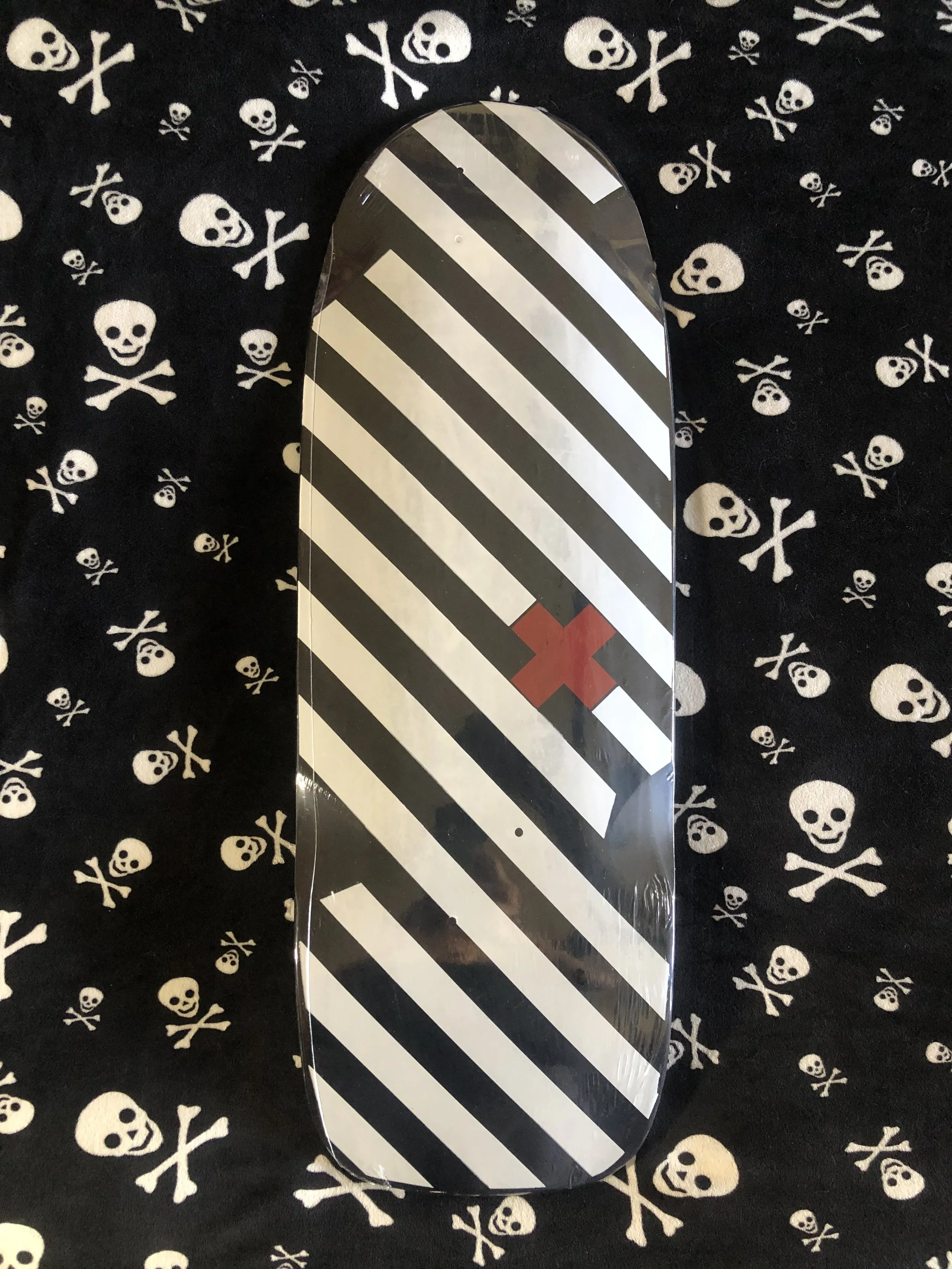 BRAND X TOXIC BRAND-X-VERTICAL HOLD REISSUE BLACK SKATEBOARD DECK ...