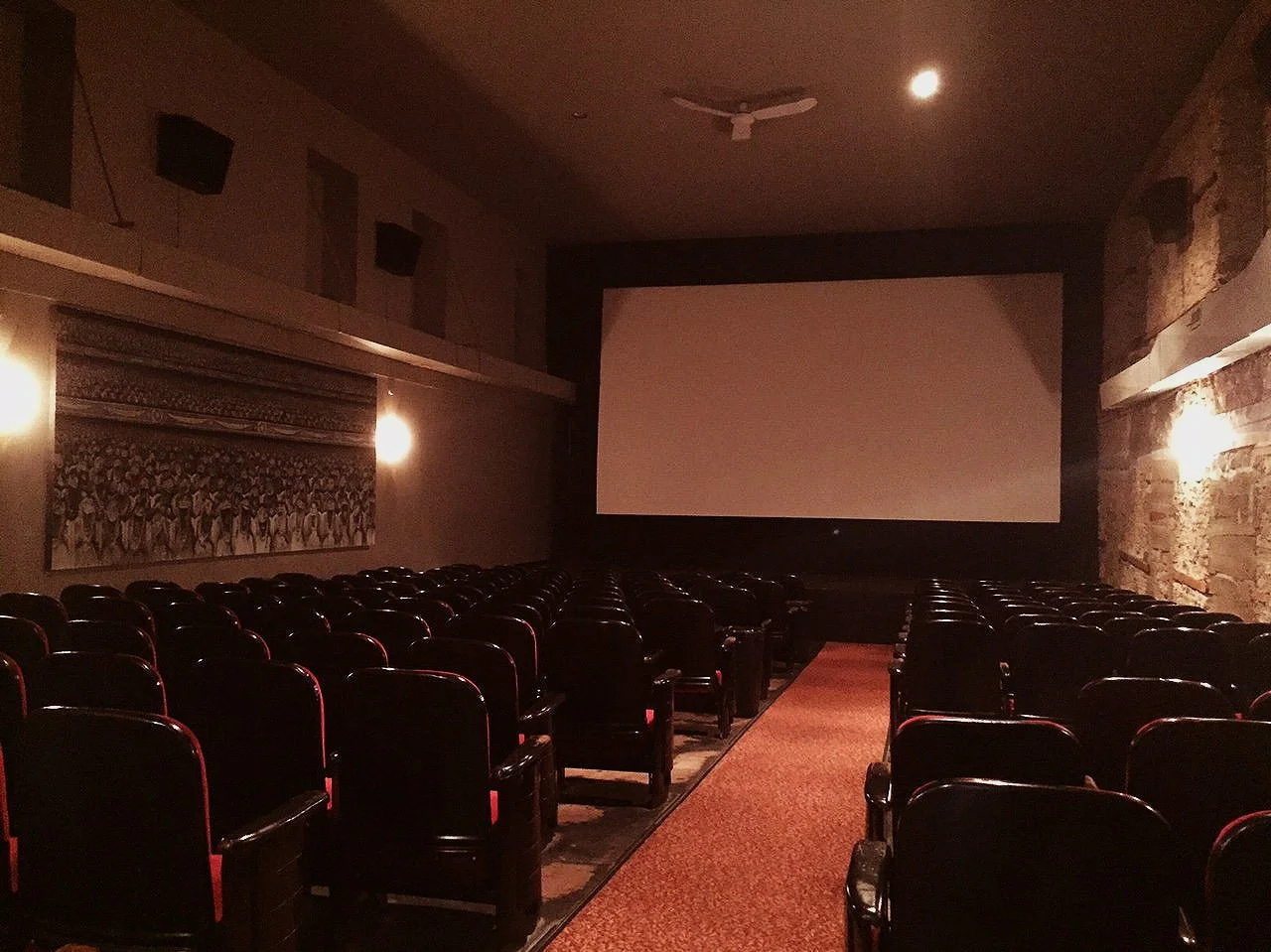 About — The Gorge Cinema