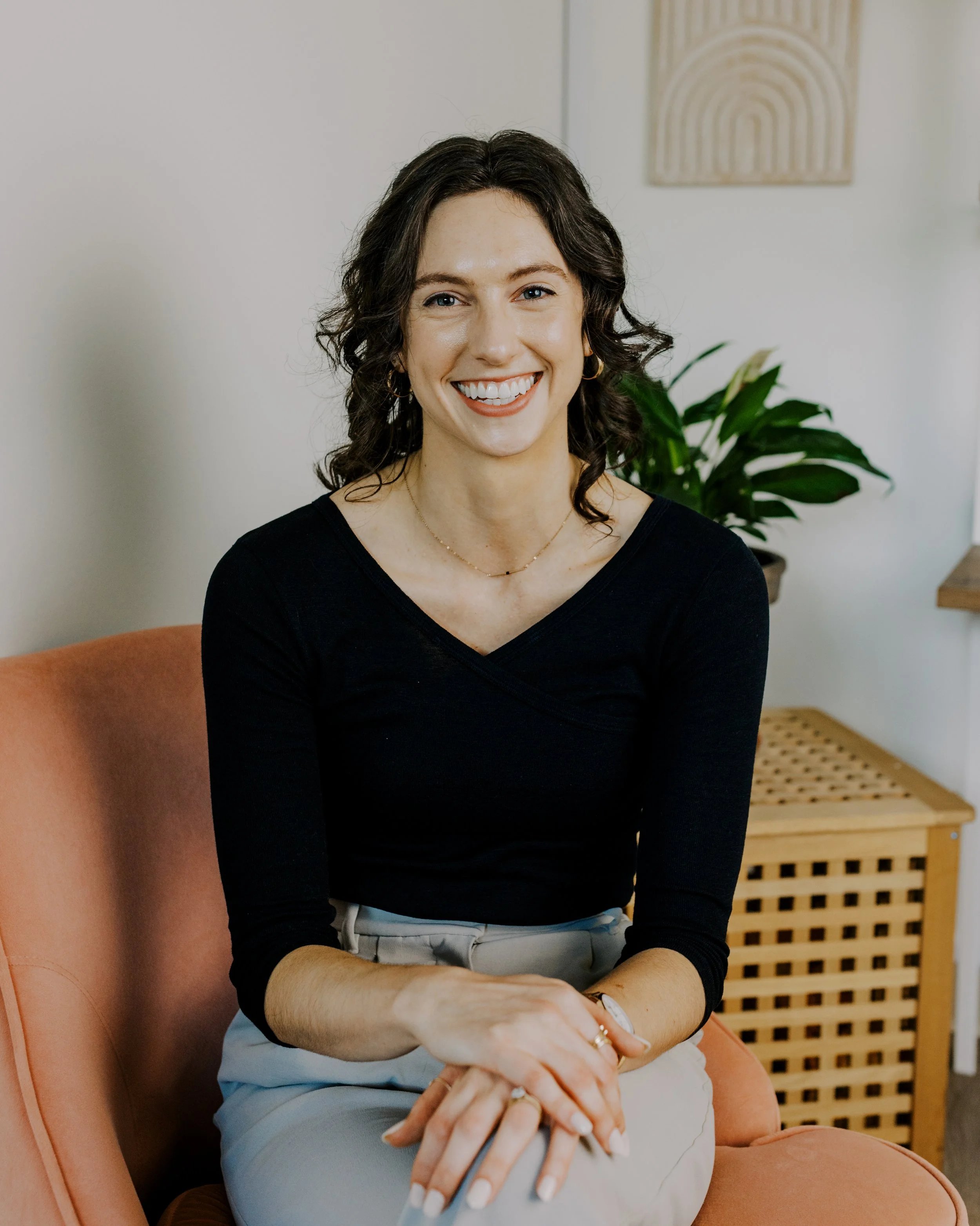 Associate Counselors — New Moon Rising Wellness