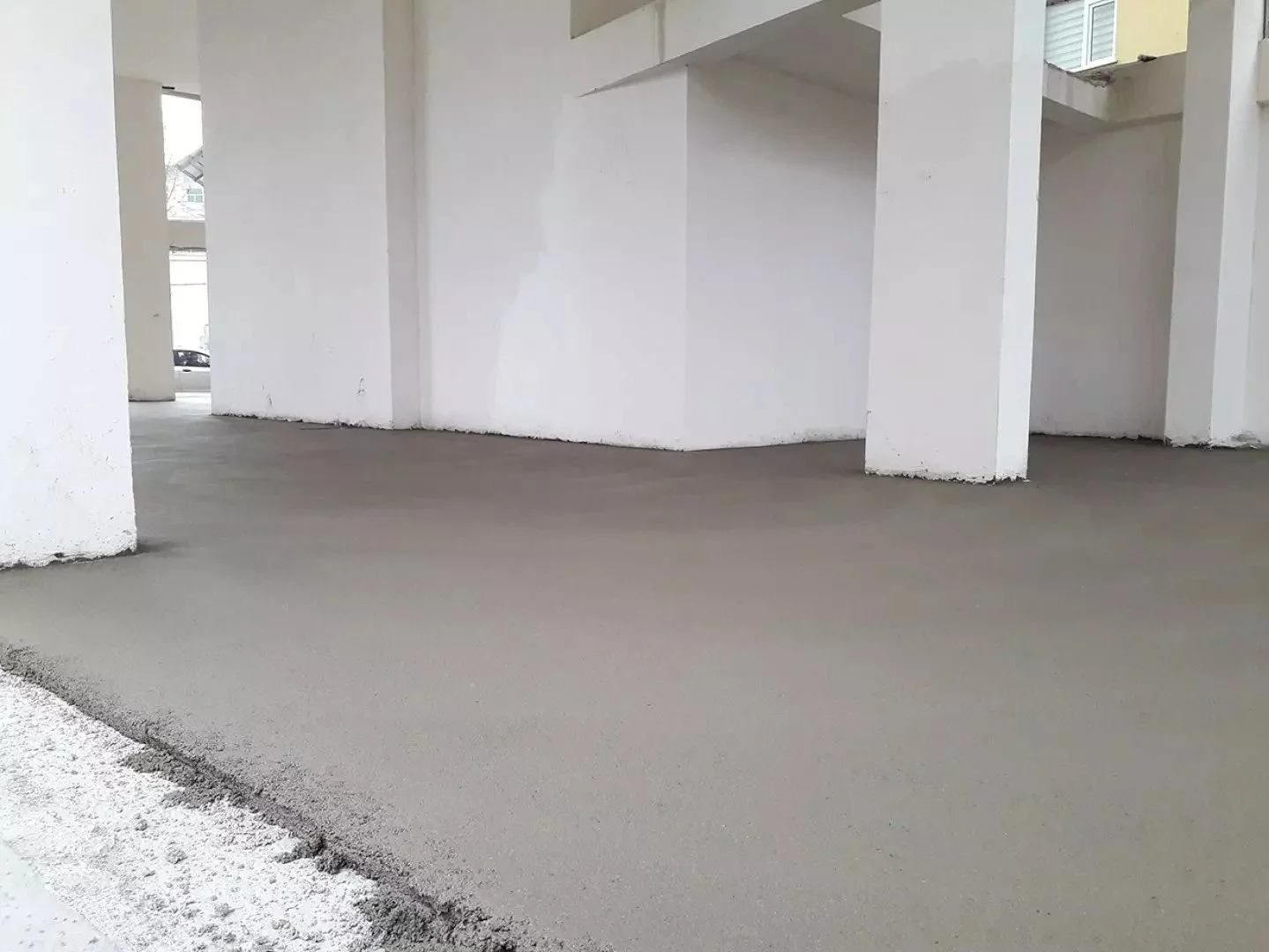 Traditional Sand & Cement Screeding Contractor Operating in London ...