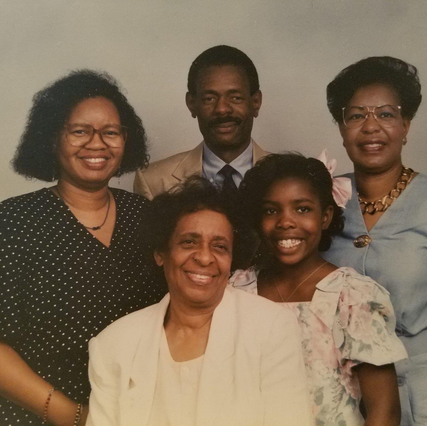 About Flo — Dr. Flo Cofer for Sacramento Mayor