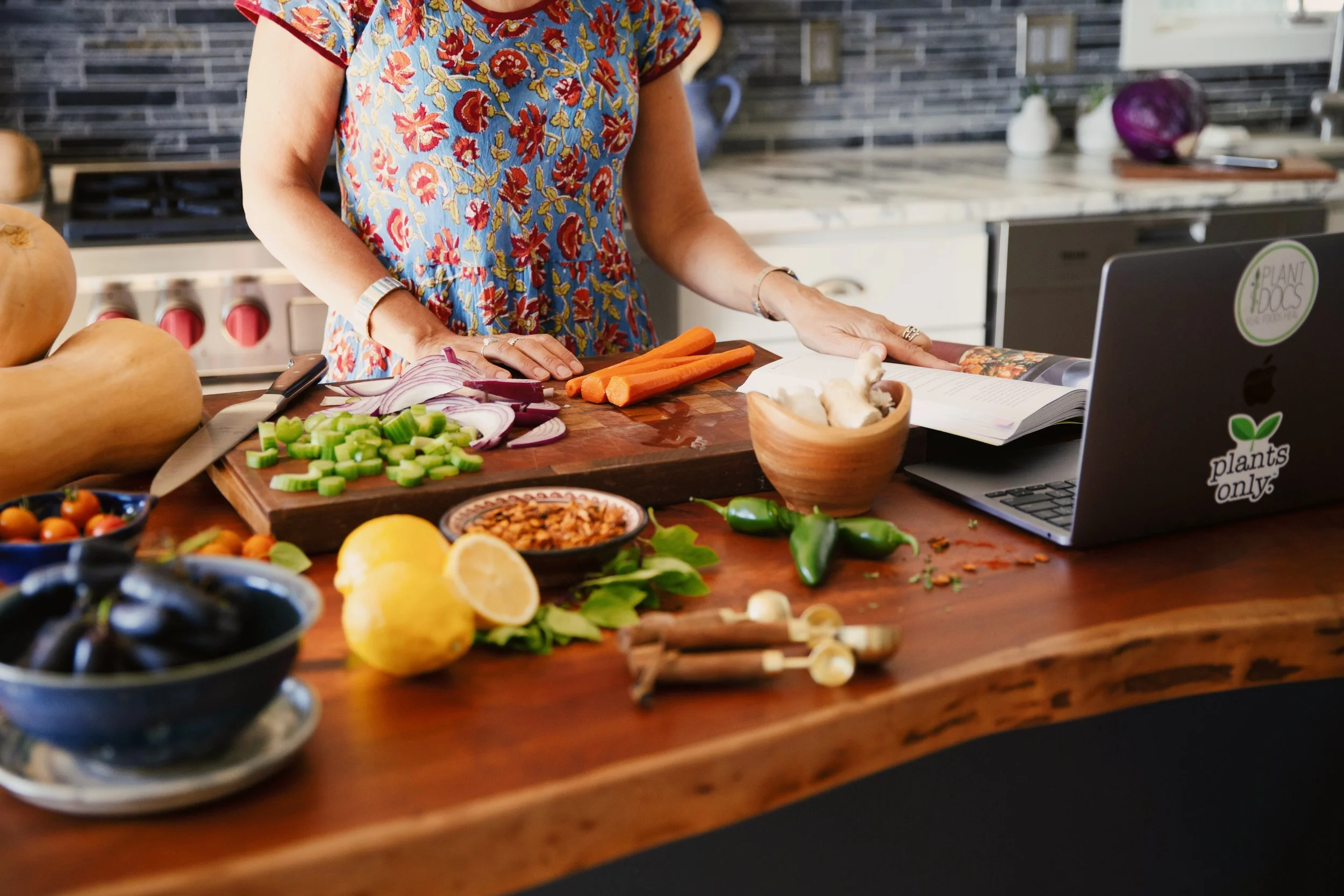 Transform Your Health in 2025 with Our Physician-Designed Plant-Based ...