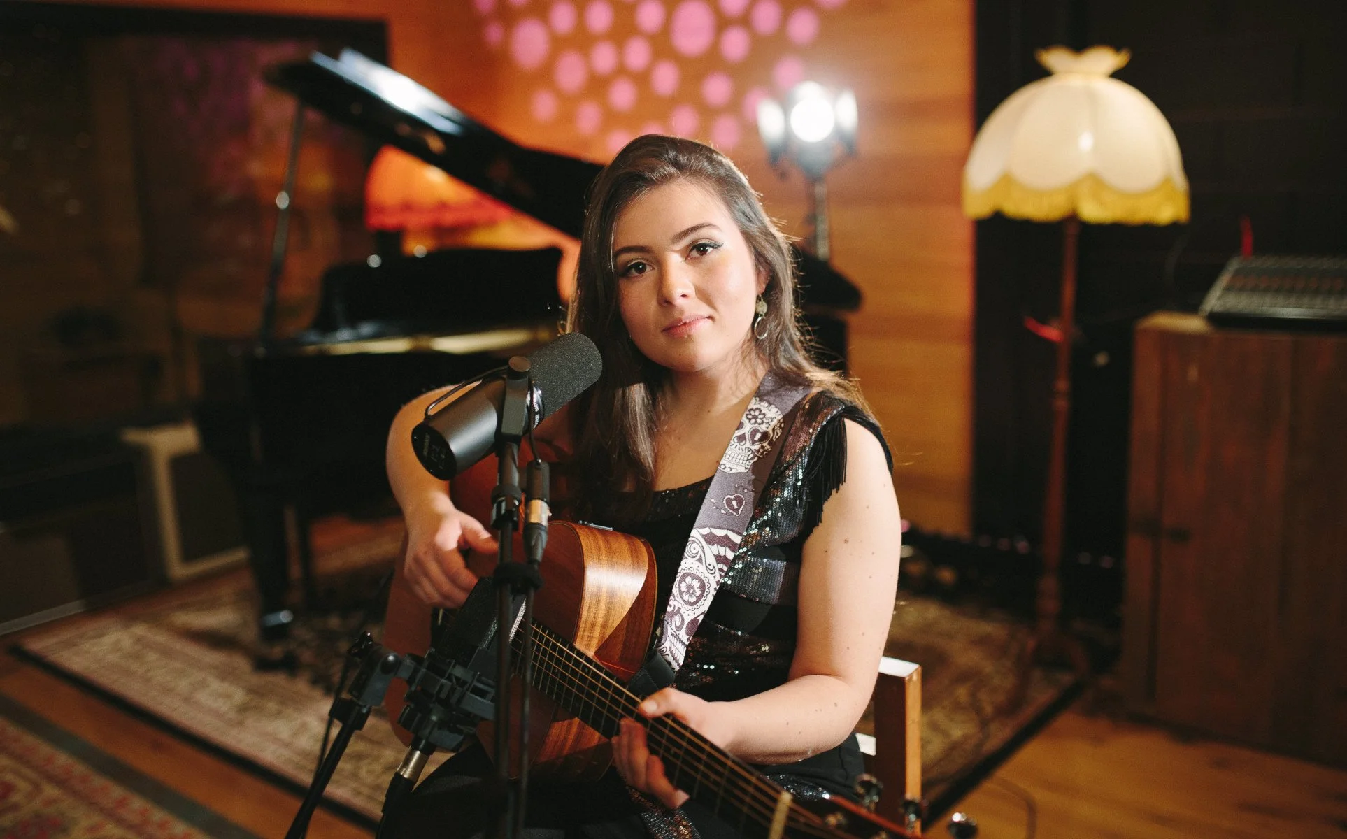 Luna Singer Apple Music Taps Lunay As Up Next Artist: Stream 'Fin De