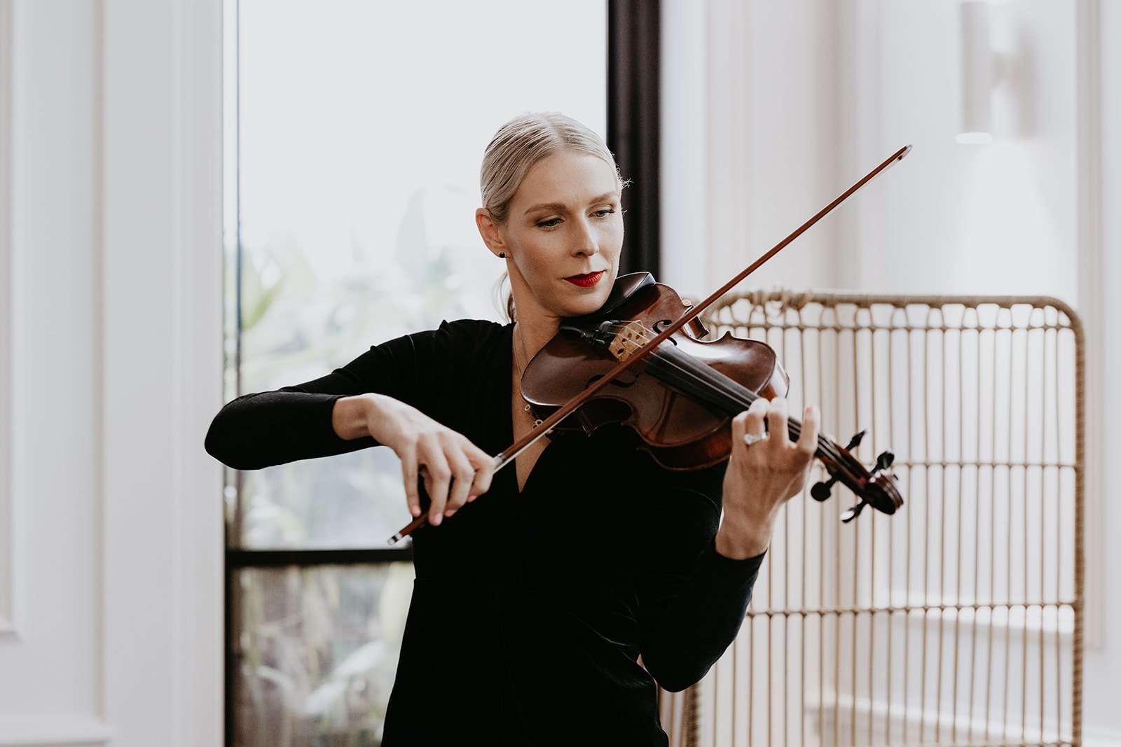 About Lauren Bradnam Violinist | Gold Coast Weddings &Events|QLD&NSW