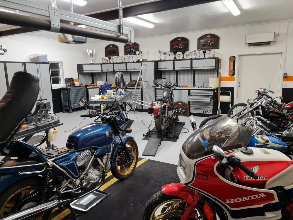 Fullhouse Garage