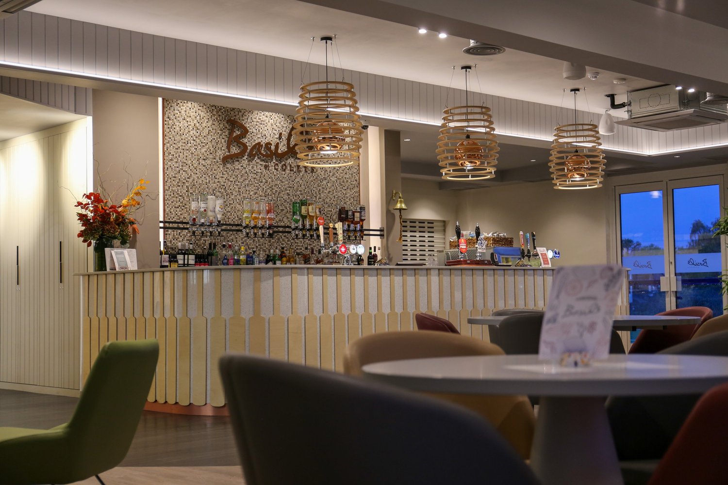 Basil's — Colets