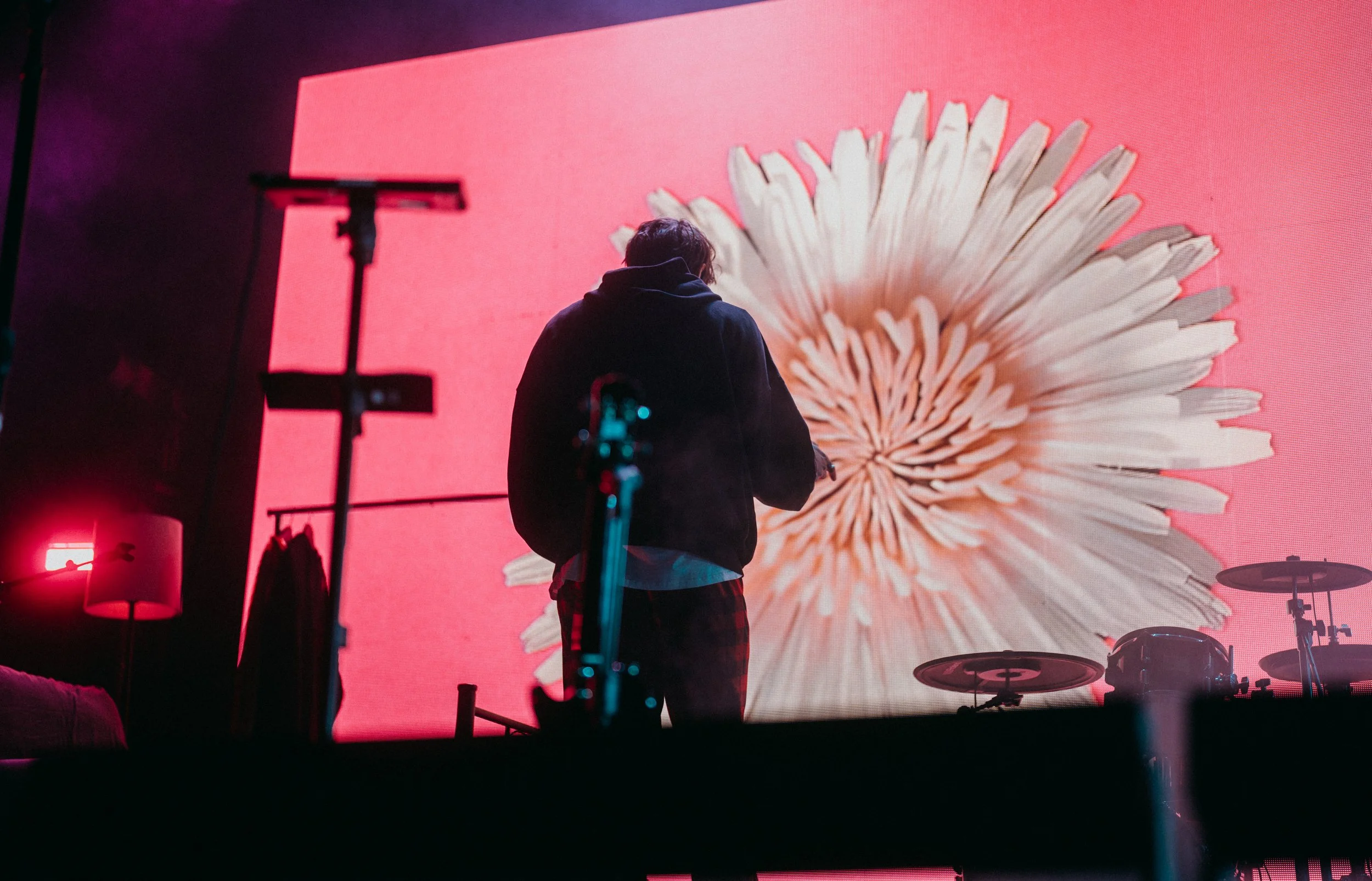 JVKE — FRESH OFF THE SCENE