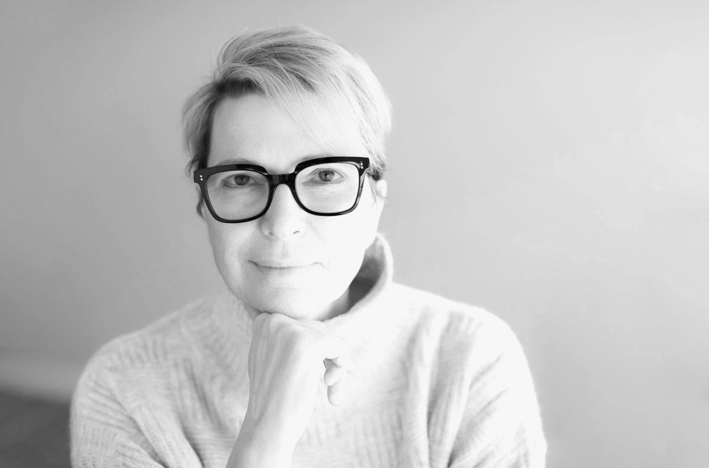 Artist Bio — GLORIA GELO