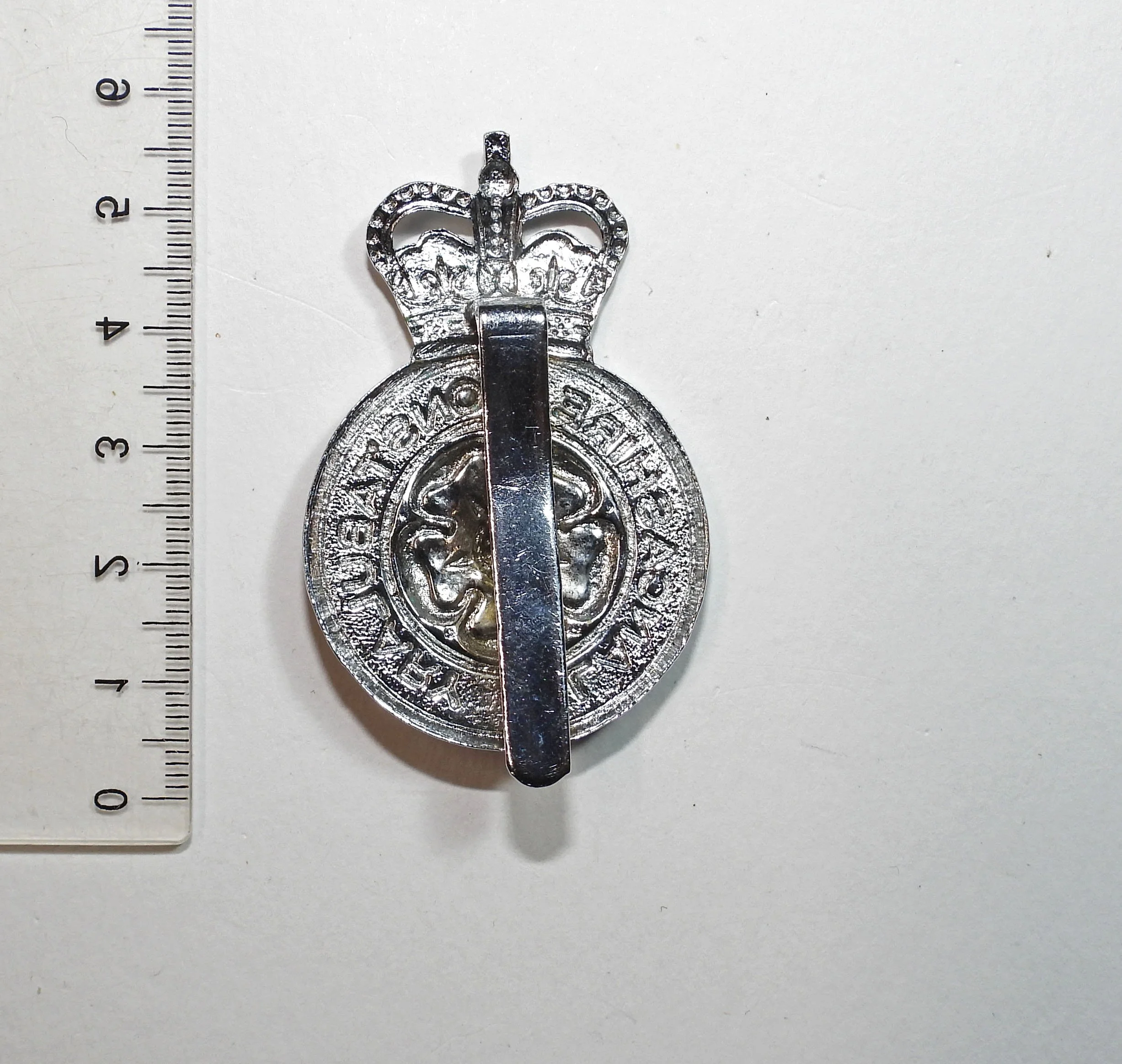 Luton County Borough Police Helmet Plate. 1964 - 1966. (United Kingdom ...