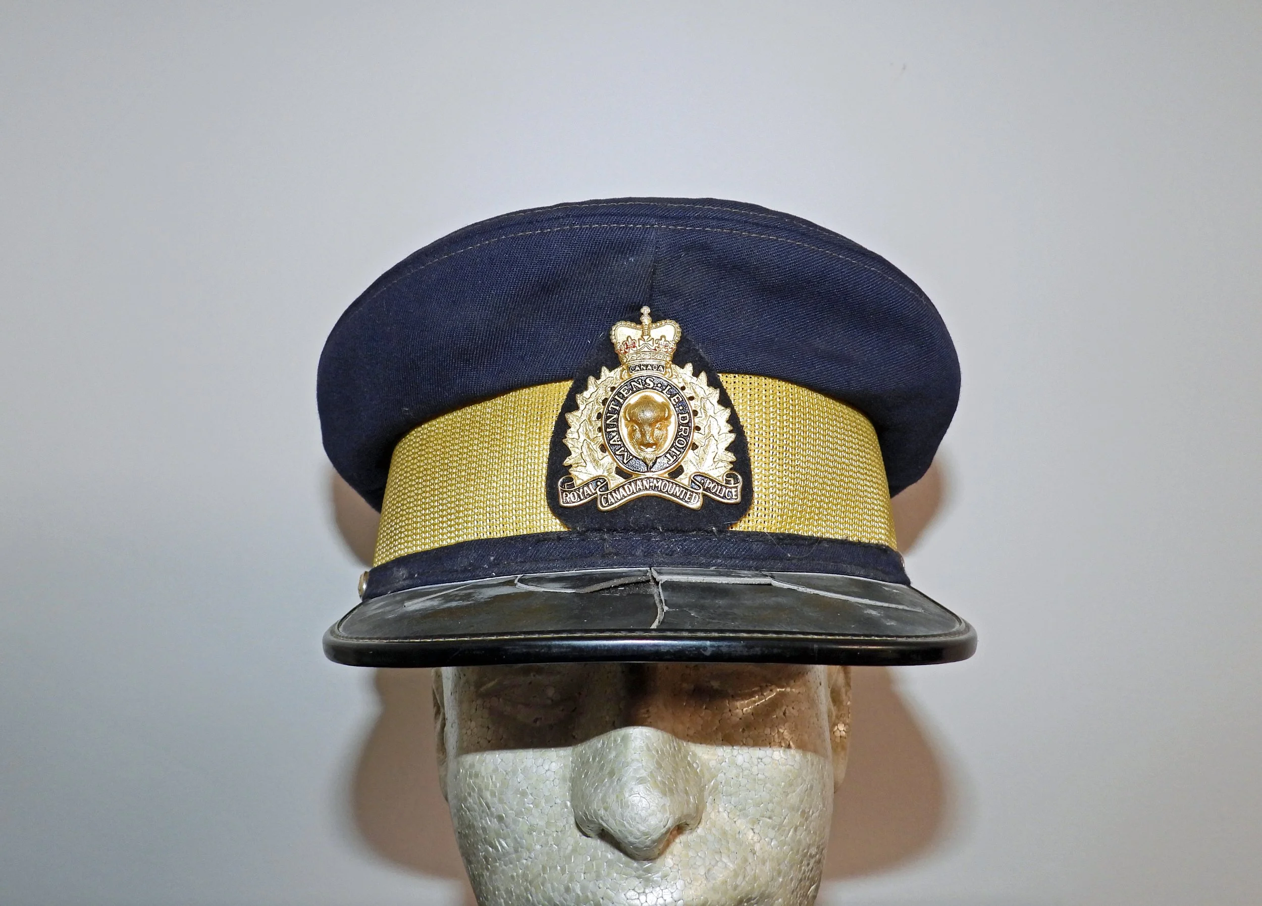 Governor General's Horse Guards Cap Badge - Canada — Outpost9 ...