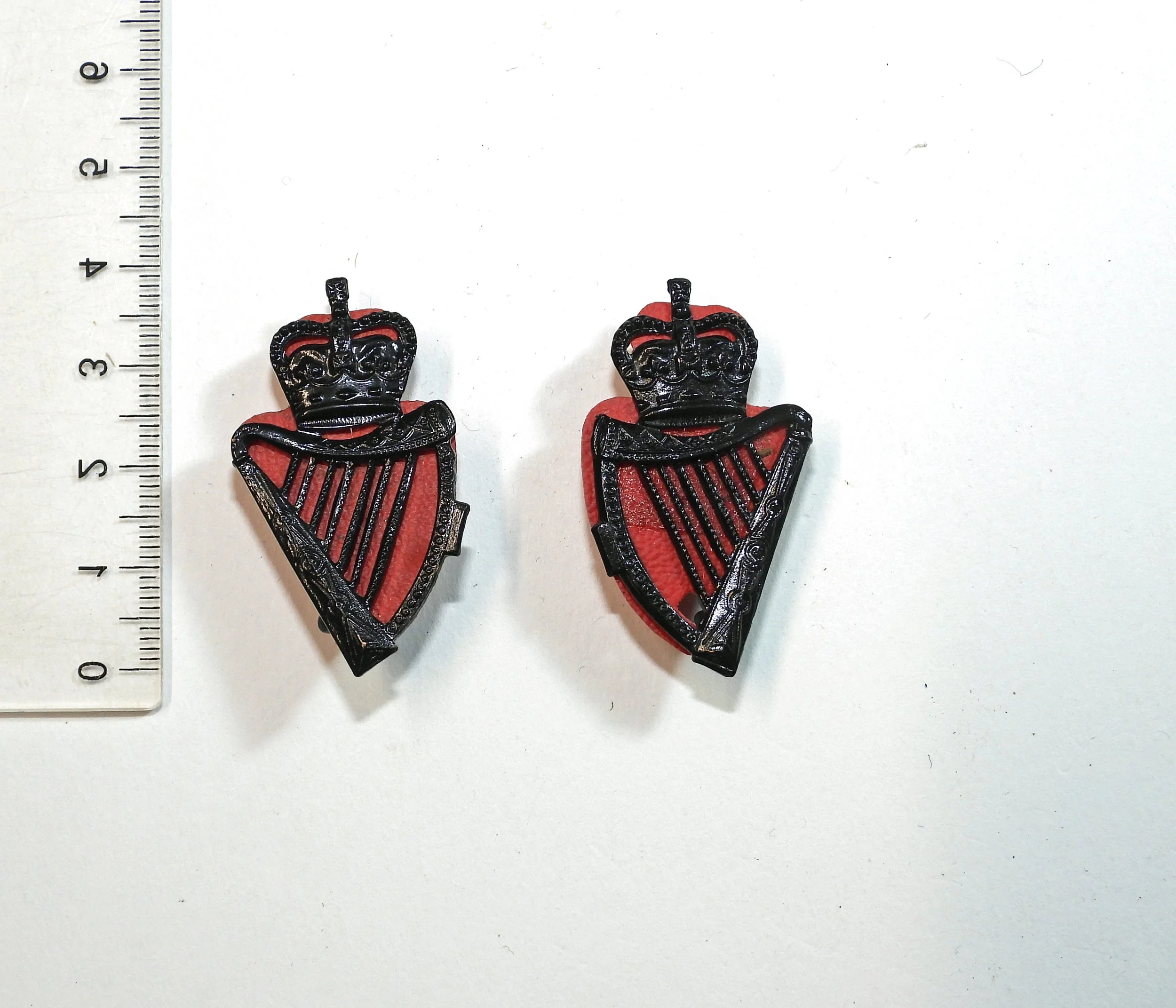 Royal Ulster Constabulary (R.U.C.) Helmet Badge — Outpost9 - Military ...