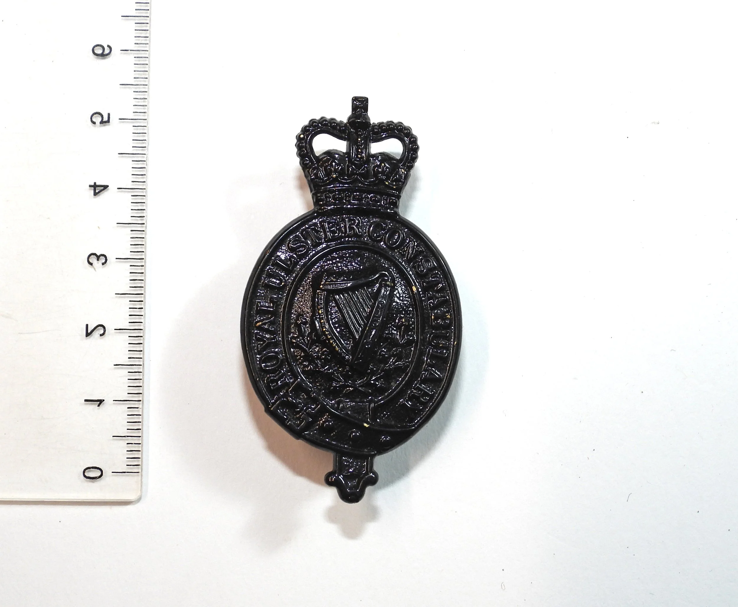 Royal Ulster Constabulary (R.U.C.) Cap Badge. — Outpost9 - Military ...
