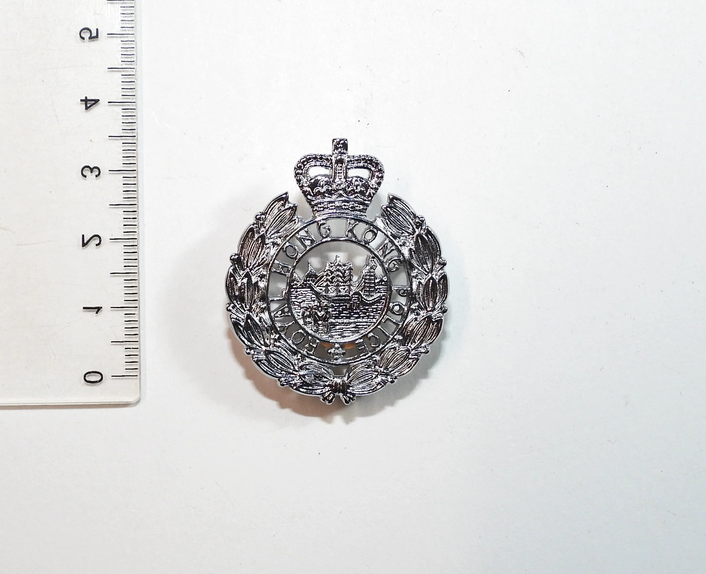 Royal Hong Kong Police cap badge. — Outpost9 - Military, Police & Other ...