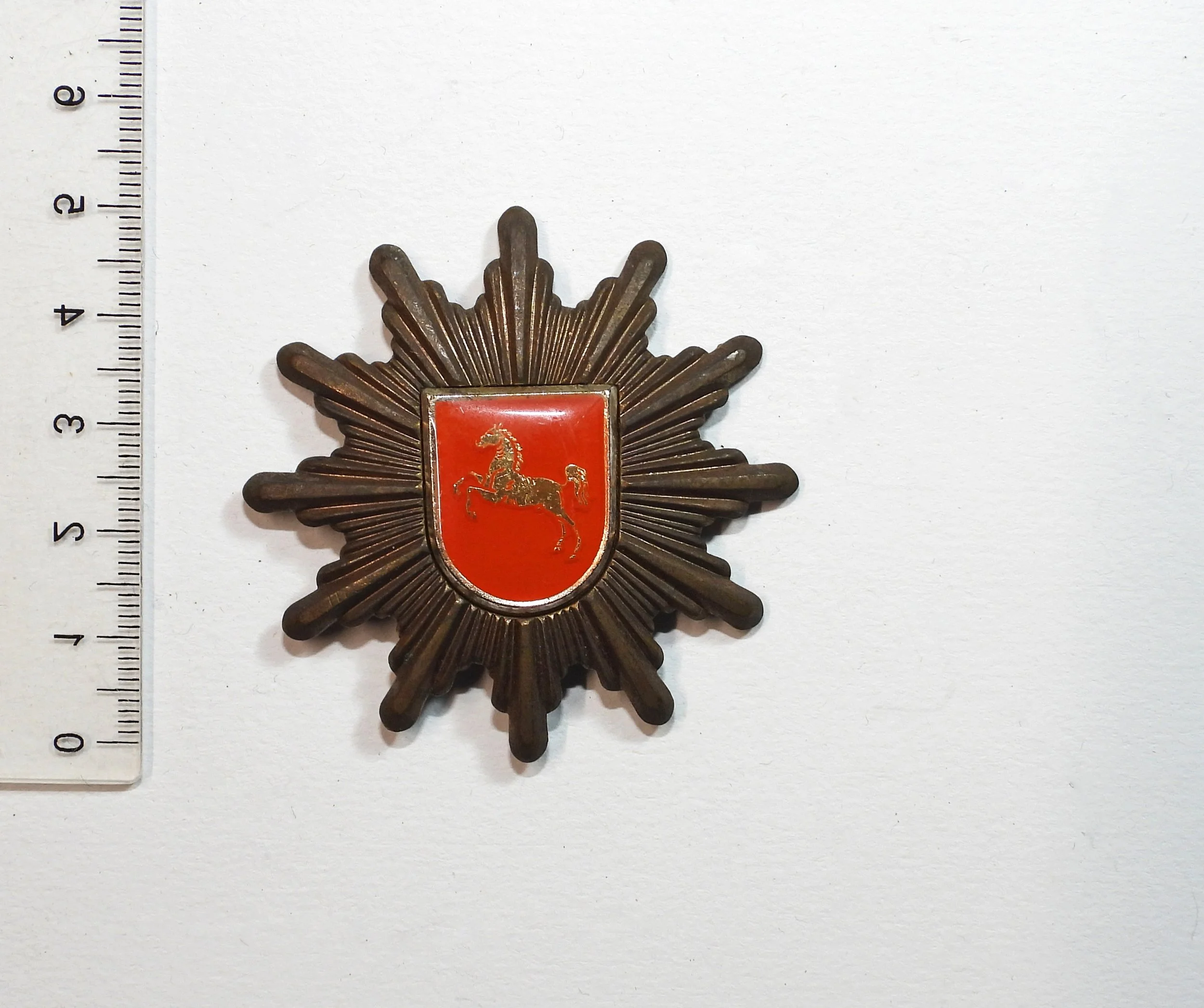 Ministry of Defence (M.O.D) Guard Service cap badge. — Outpost9 ...