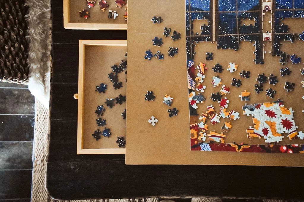 Puzzle Lovers, You’re Going to Want this Puzzle Table — The Altered ...