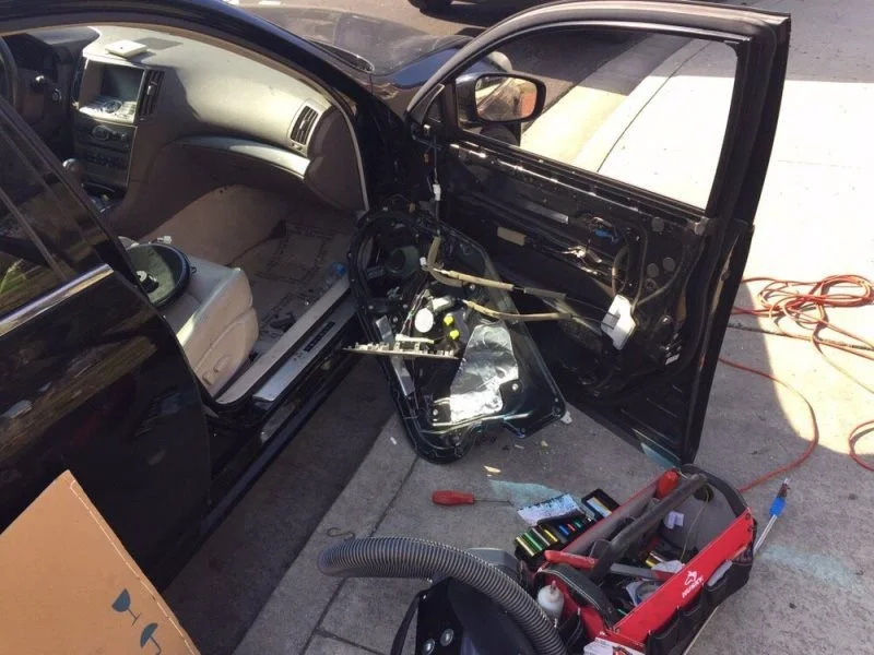 Safe, Fast Auto Glass Mobile Service to your location