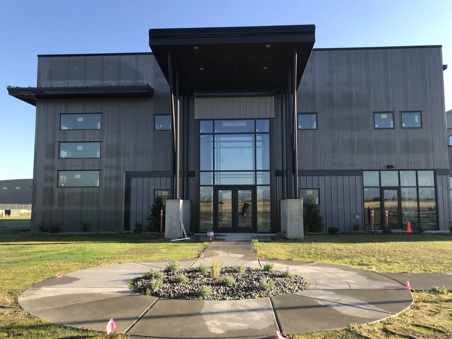 Commercial Architecture Headquarter Building — Architecture118