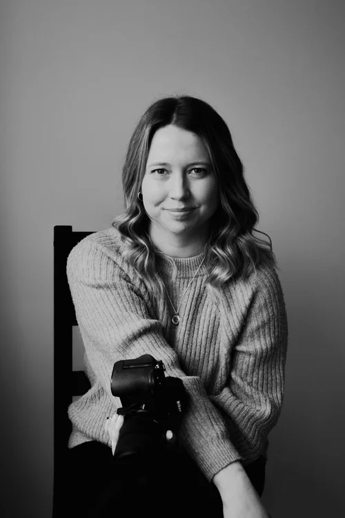 Lucy Dracott - Fine Art Documentary Wedding Photographer in Sussex
