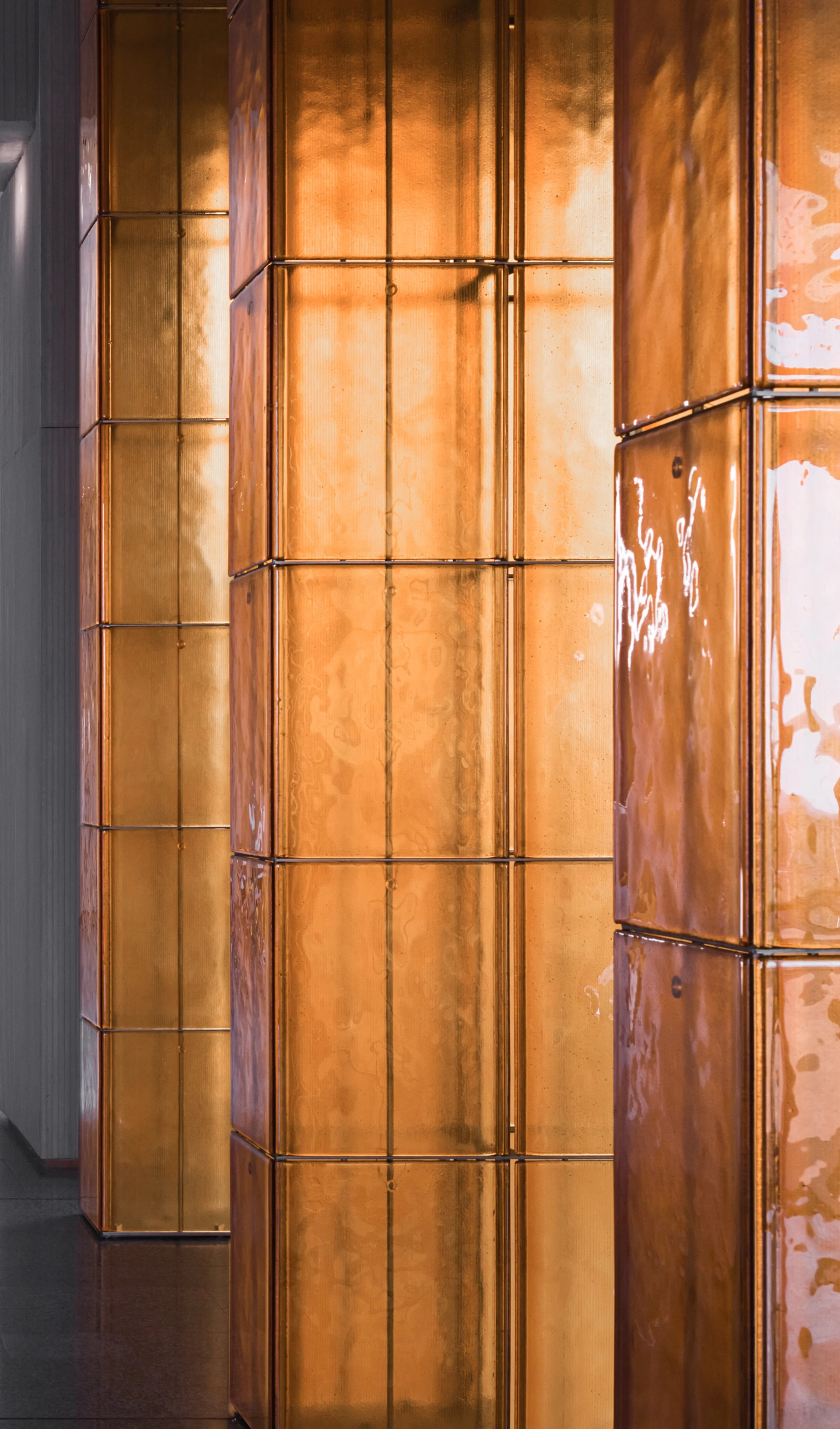 glass column I — nikelcollective