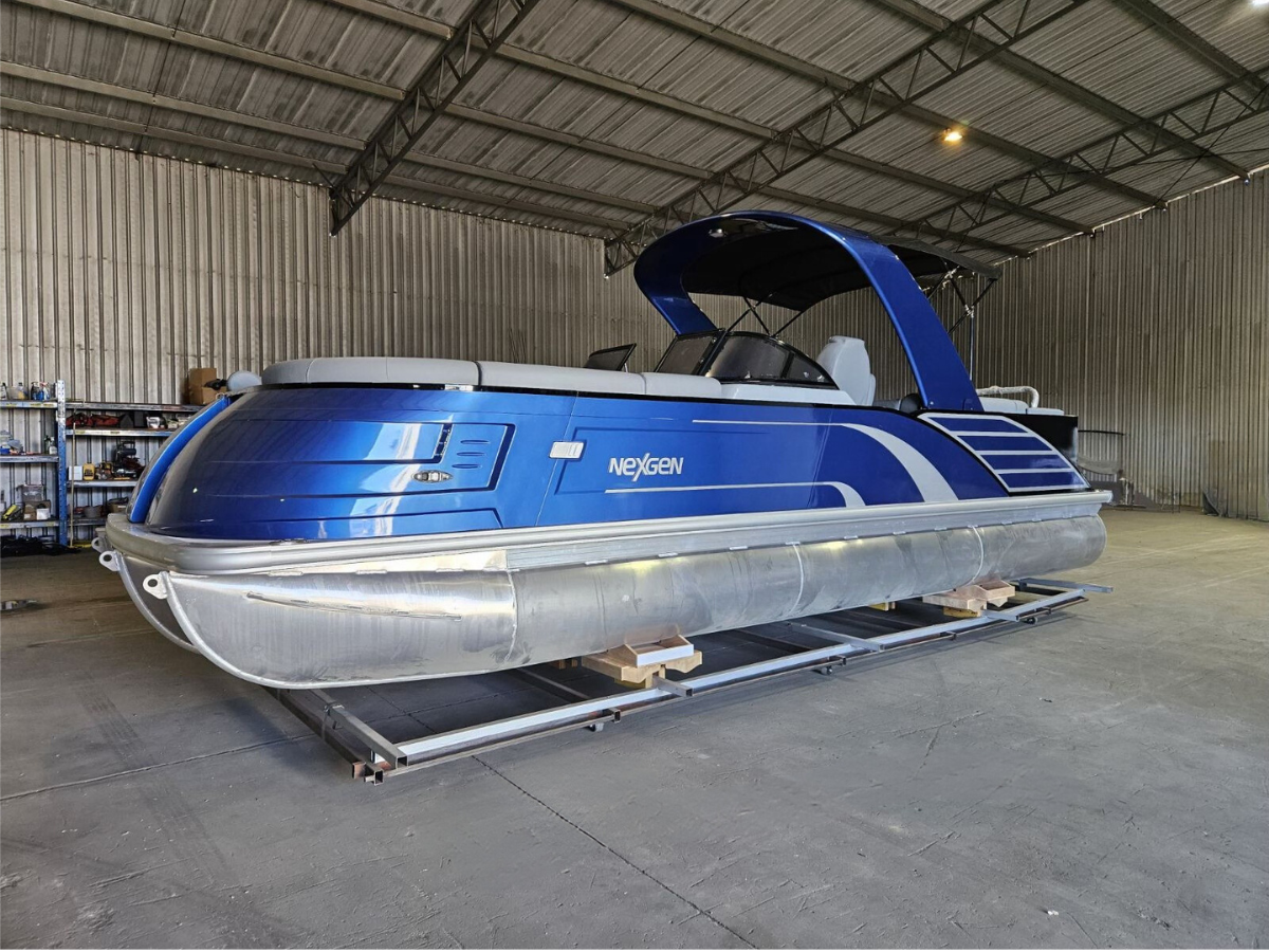 Luxury Pontoon Boats | Diamond Range — Nexgen Pontoon Boats