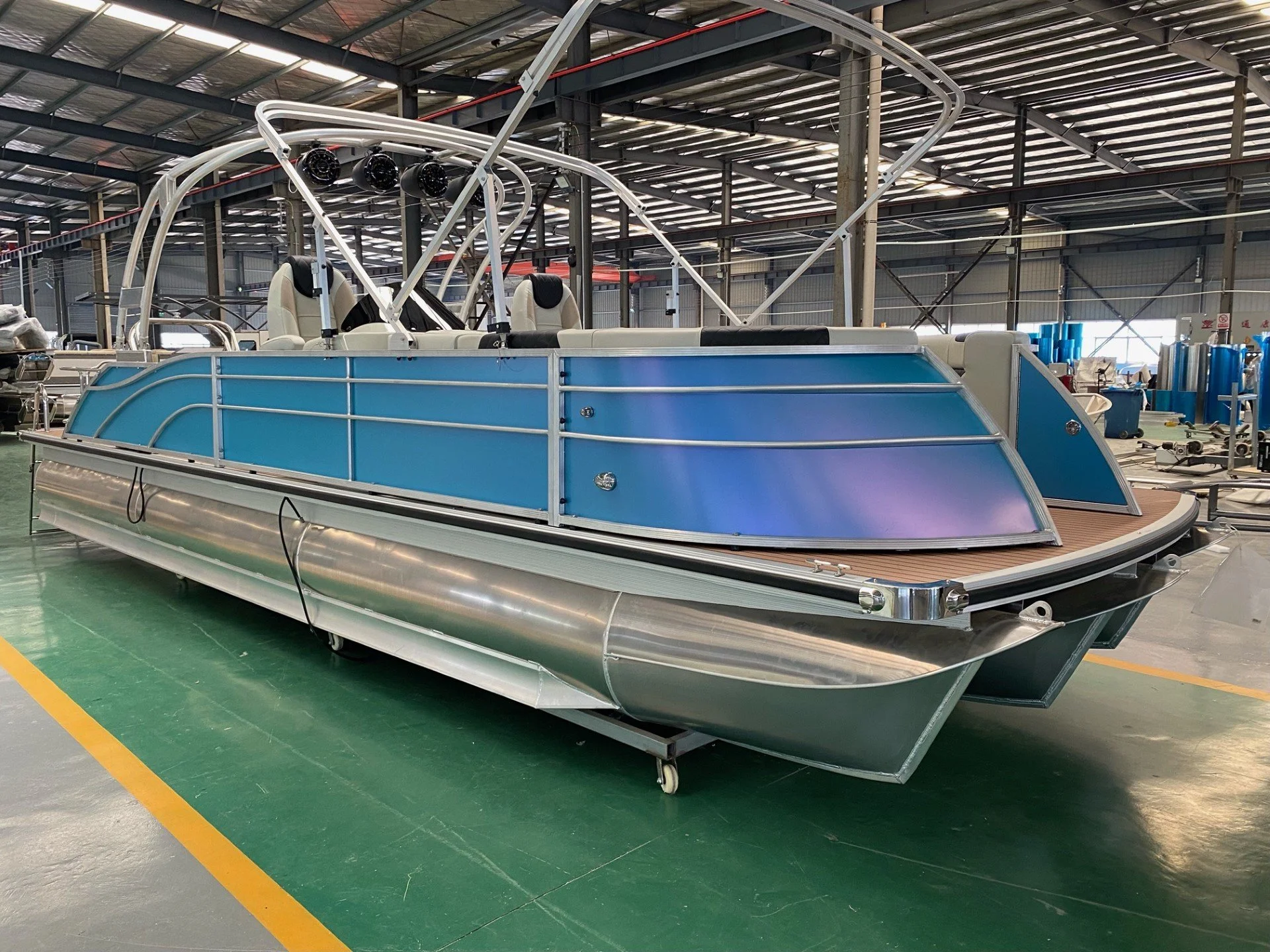 Sapphire Sports Tritoon Performance Range | Premium Pontoon Boats For ...